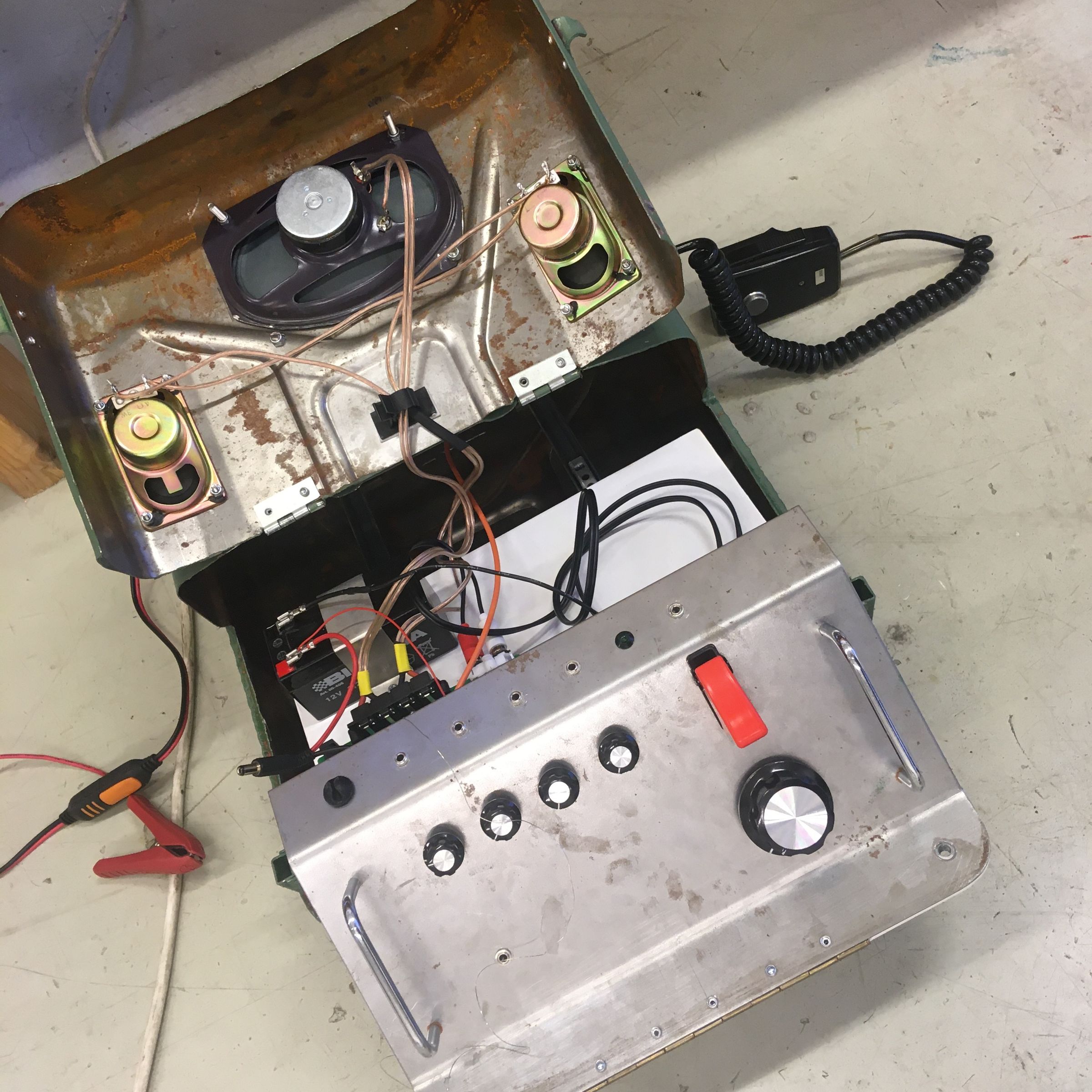 The Portable Laff Box : 13 Steps (with Pictures) - Instructables