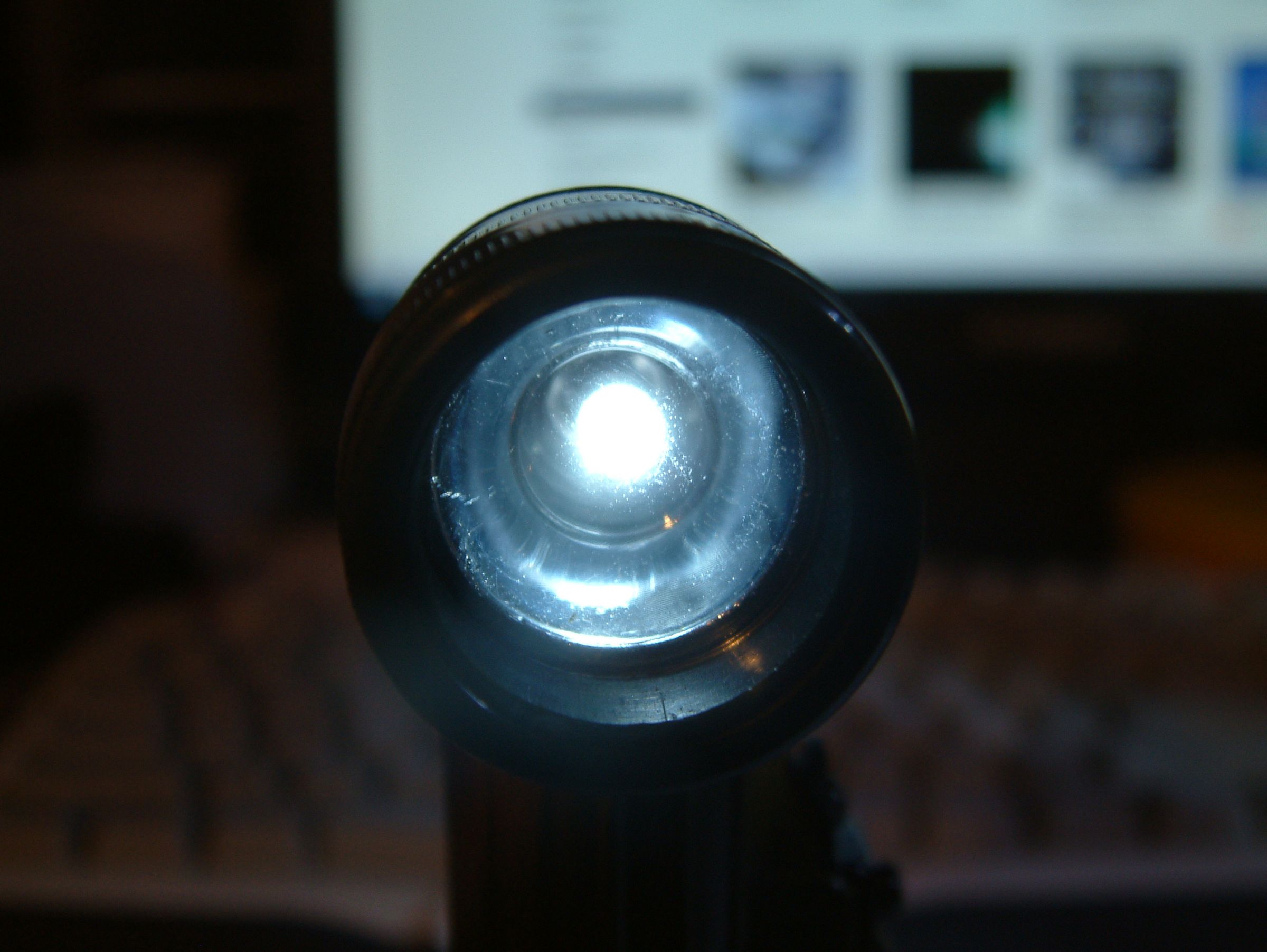 Replacing Old Bulb on a Small ANGLE HEAD Flashlight With a LED Diode ...