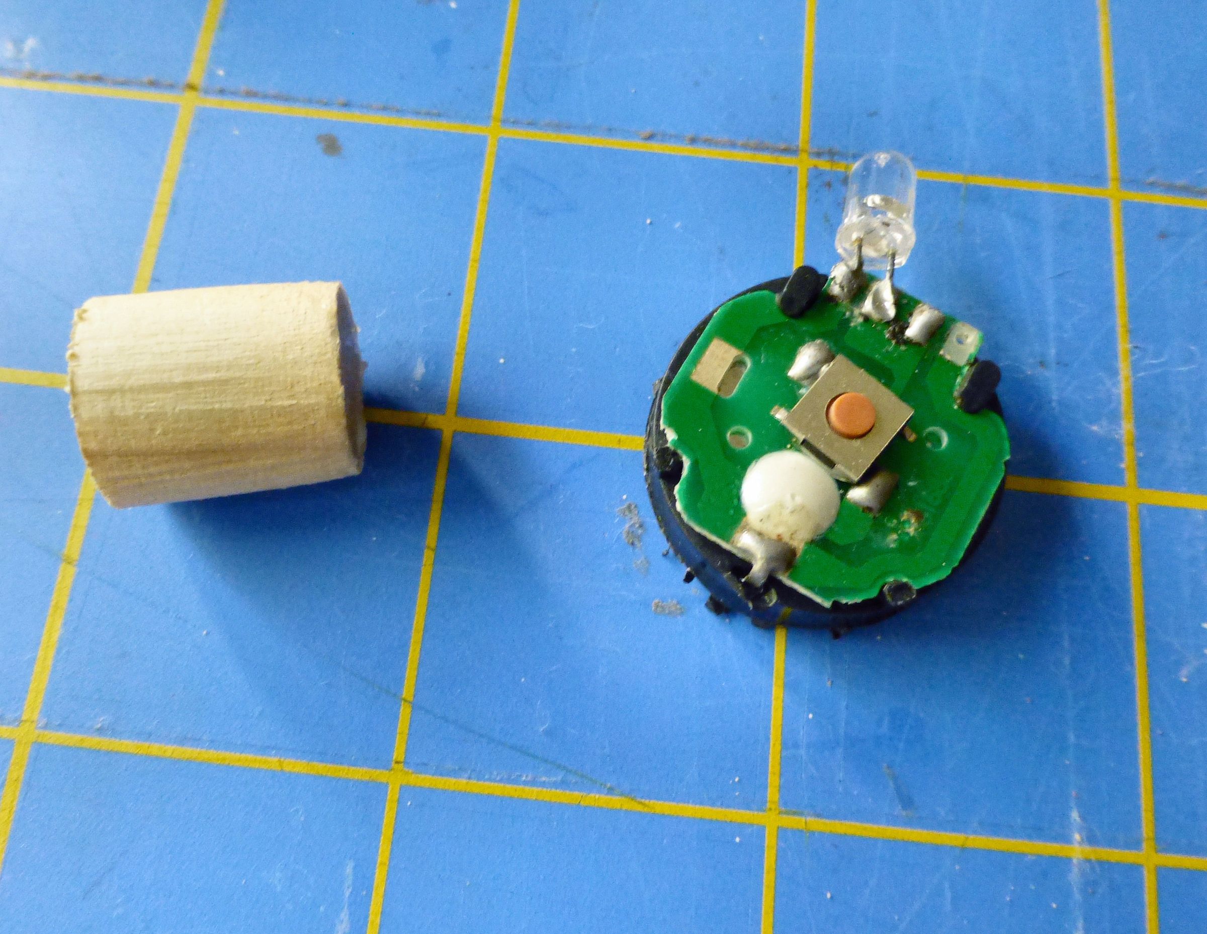 Crochet Pokeball Keychain Flashlight : 5 Steps (with Pictures ...