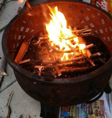 Ultimate Outdoor Log Cabin Fire : 9 Steps - Instructables