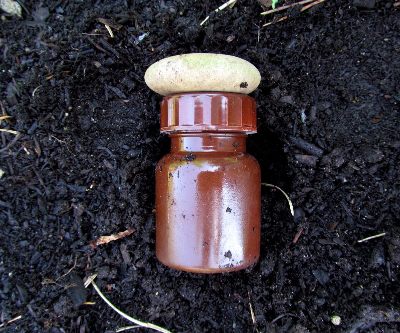 Compact Underground Secret Compartment : 3 Steps (with Pictures ...