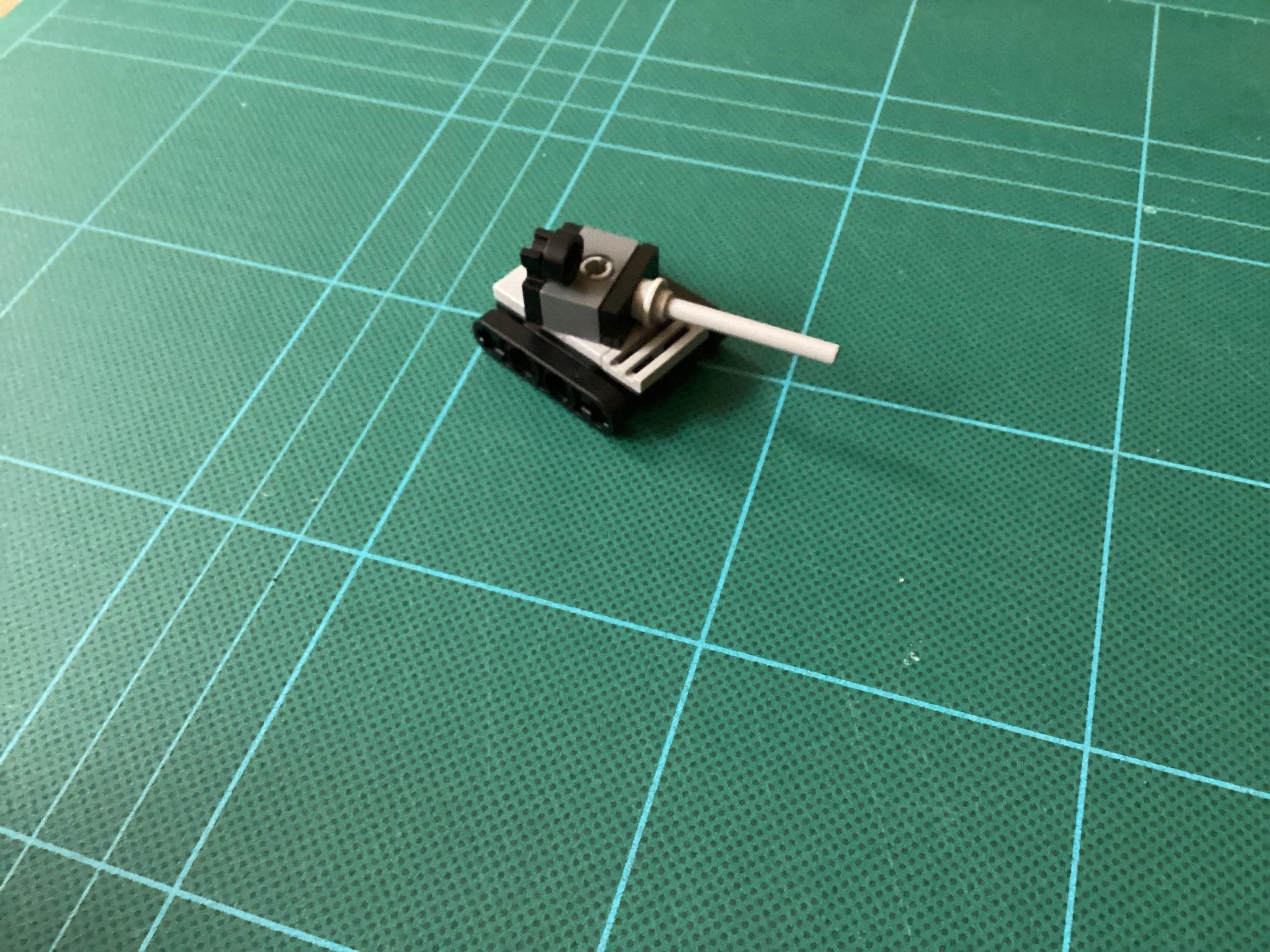 Mini Lego Tank : 9 Steps - Instructables