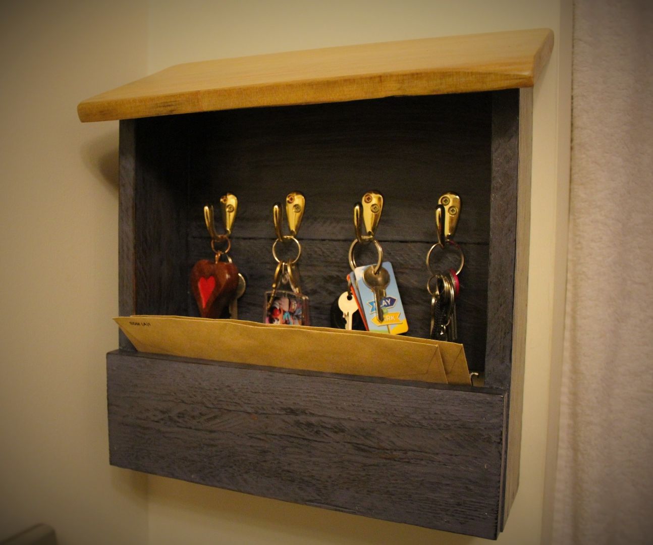 Diy Pallet Wood Key Holder : 7 Steps (with Pictures) - Instructables