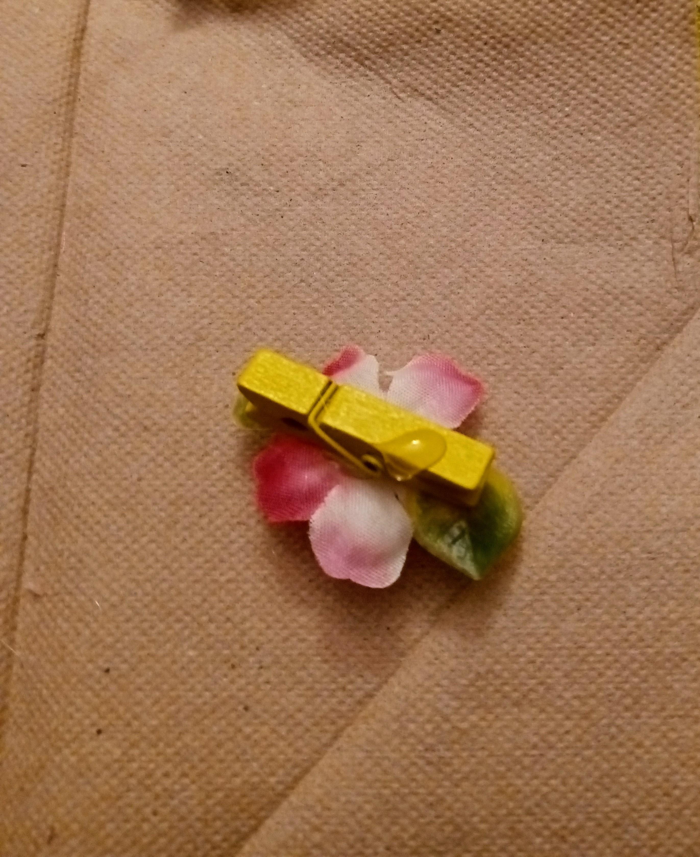 Decorative Clips to Hold Photos : 11 Steps - Instructables