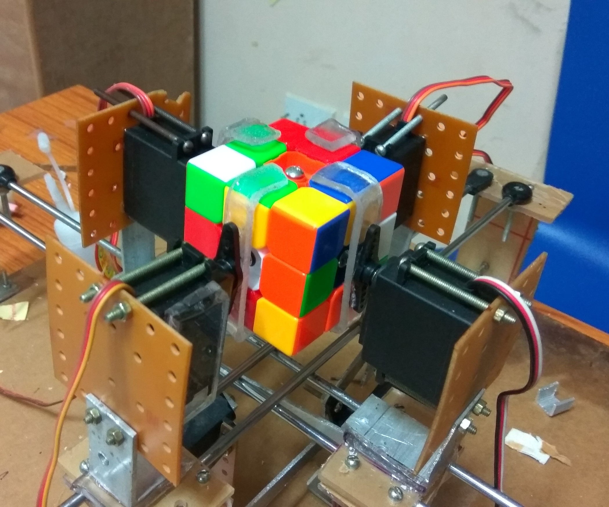 Rubics Cube Solver Bot : 5 Steps (with Pictures) - Instructables