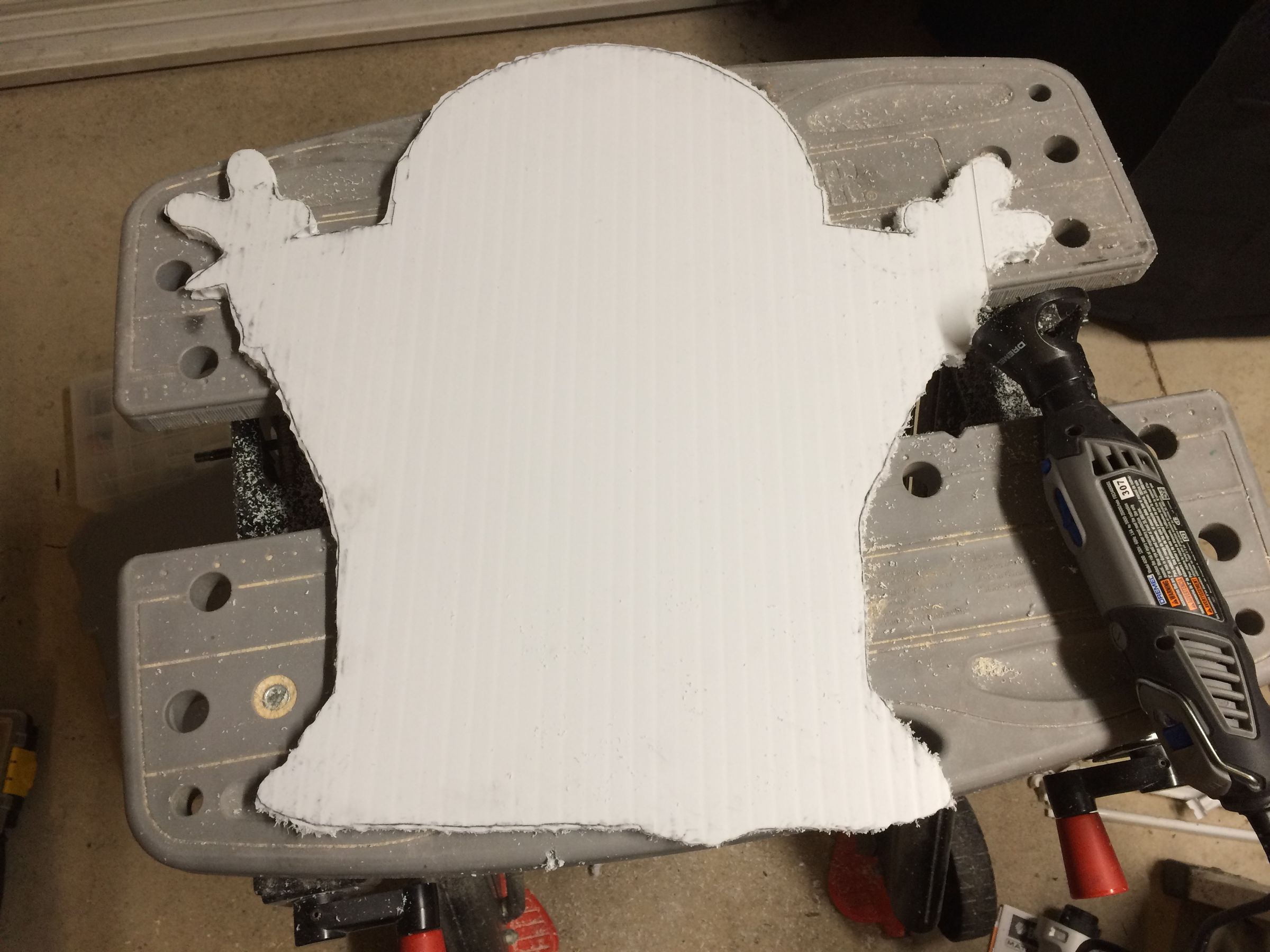 Corrugated Plastic Holiday Standee : 10 Steps (with Pictures ...