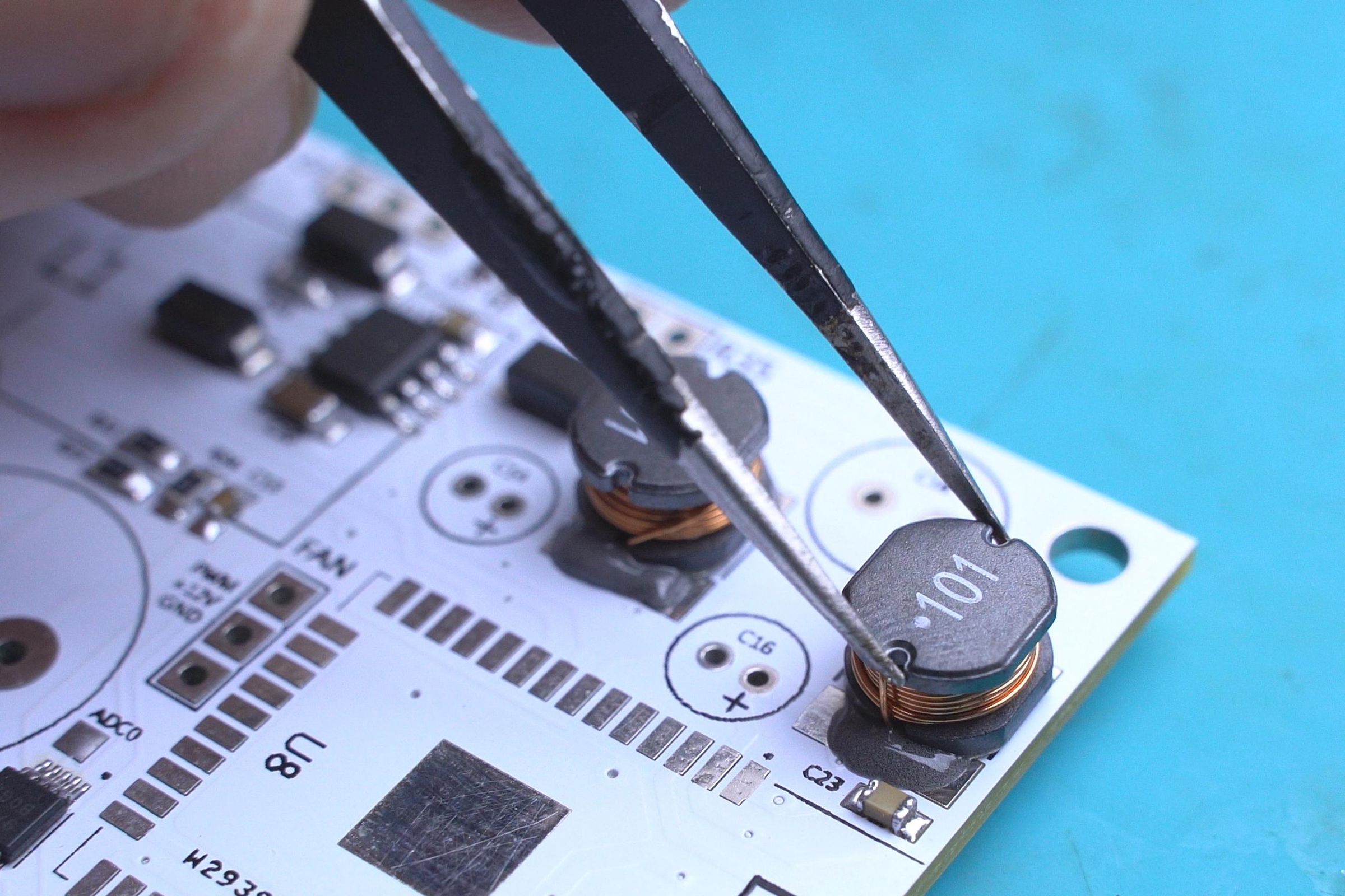 1kW Arduino MPPT Solar Charge Controller (ESP32 + WiFi) : 46 Steps ...