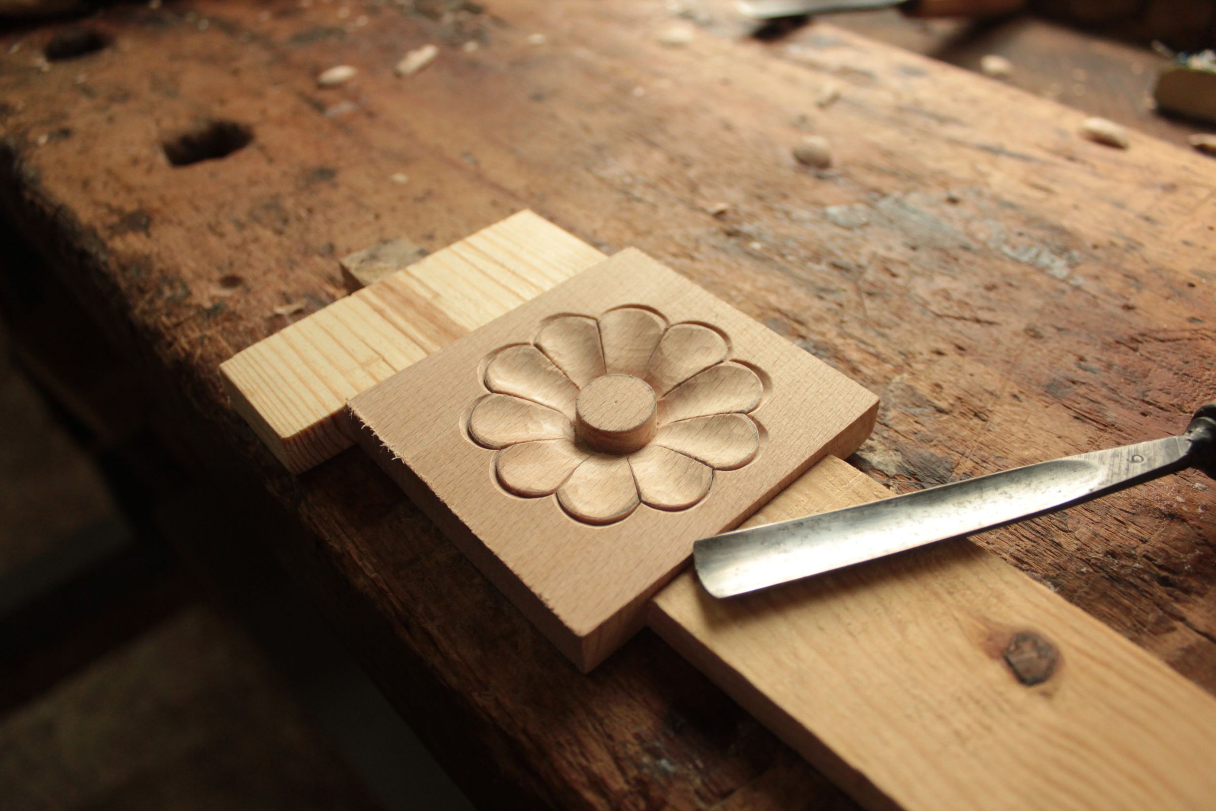 Simple Wood Carving - Flower (rosette) : 5 Steps (with Pictures ...