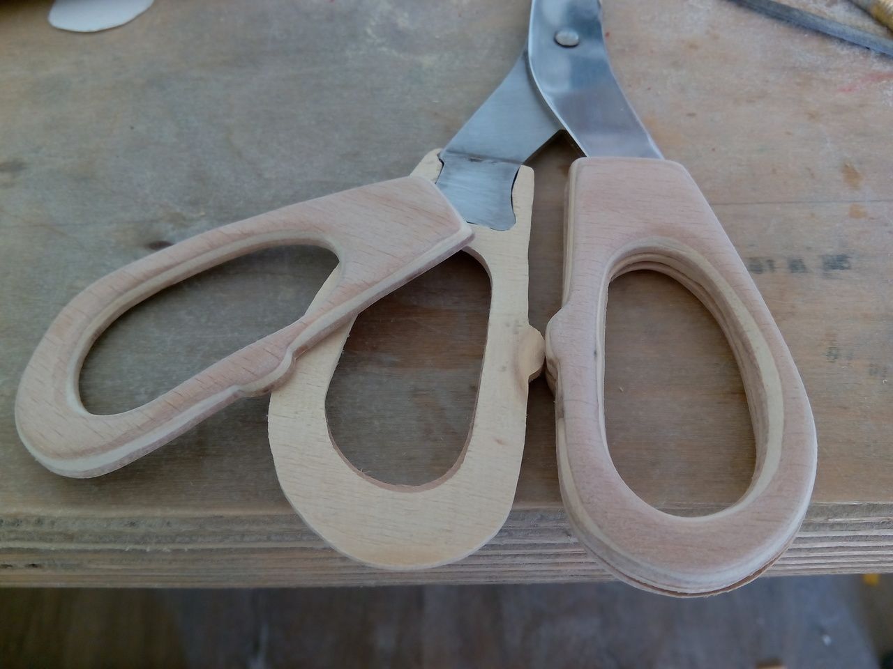 Broken Scissors Reparation : 5 Steps (with Pictures) - Instructables