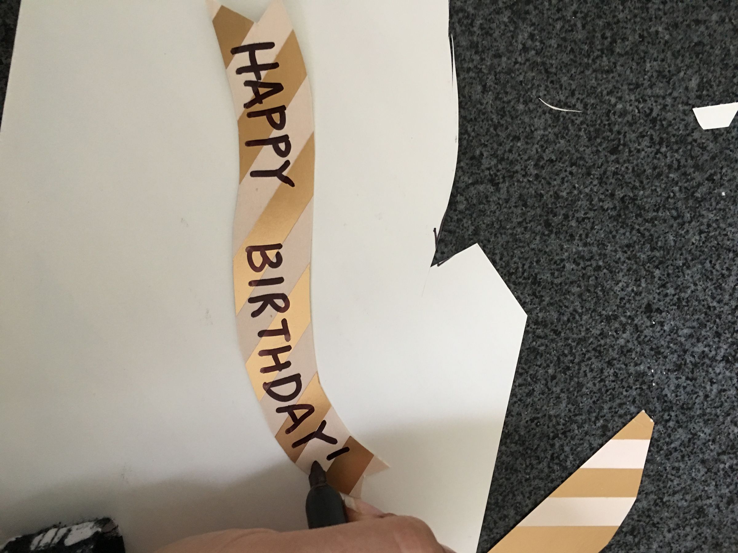 DIY: Cake Topper : 8 Steps - Instructables