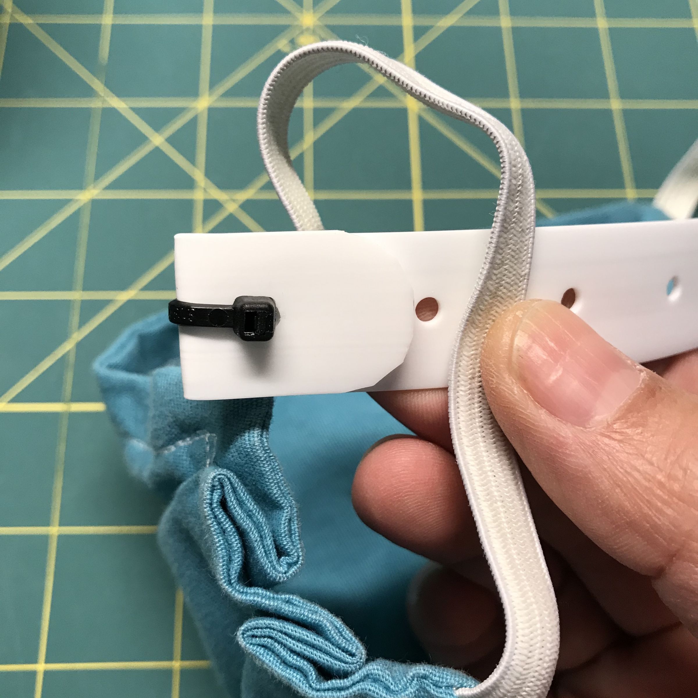 DIY PPE Ear Saver (3D Printer Not Needed) : 5 Steps (with Pictures ...