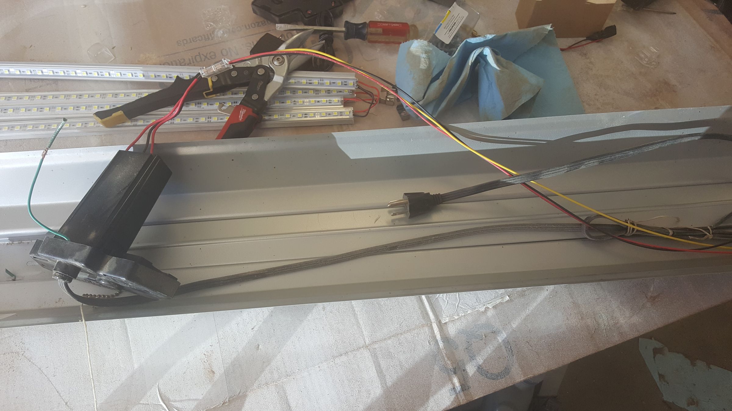 Reuse LED Strips in Fluorescent Fixture : 4 Steps (with Pictures ...