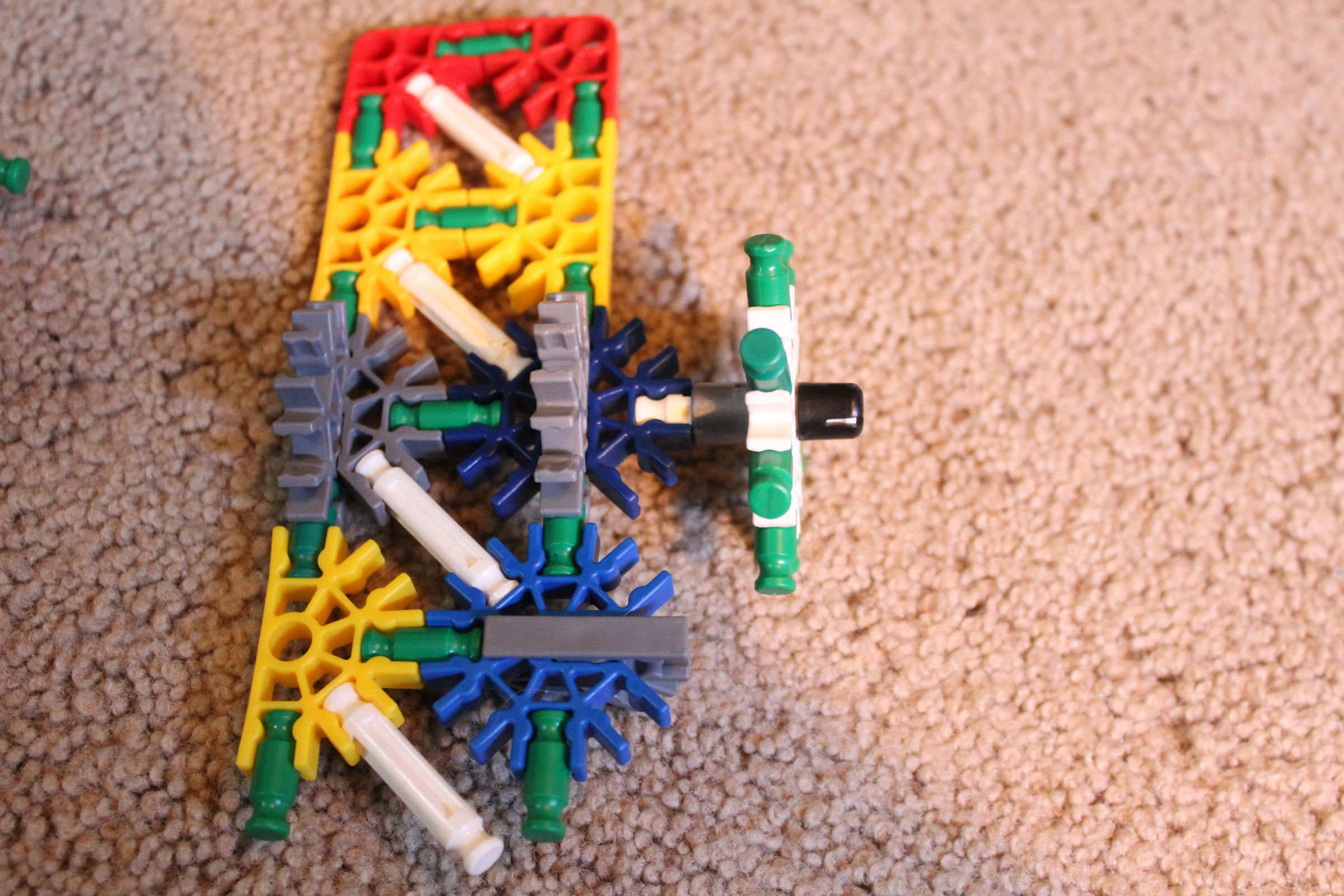 Little K'nex Airplane : 5 Steps - Instructables