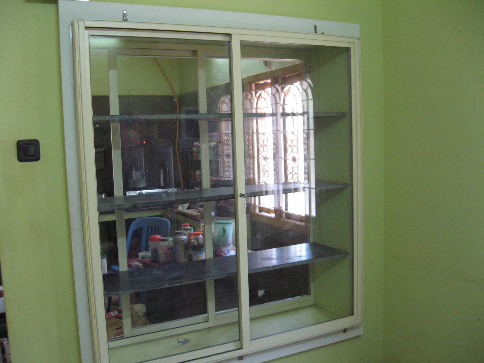 Home Improvement : Providing Sliding Doors for Kitchen Cupboard : 9 ...