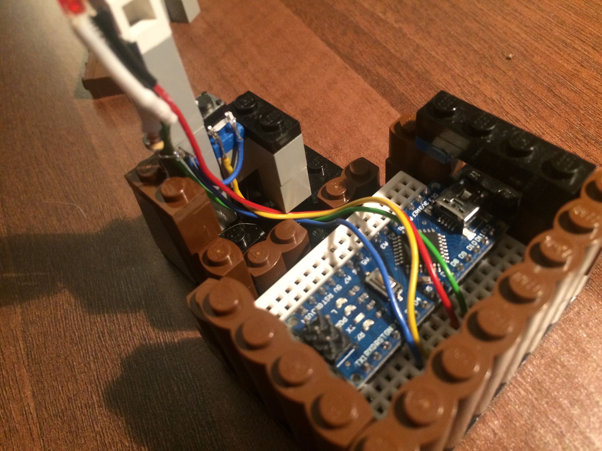 Railroad Signal Using Arduino : 5 Steps (with Pictures) - Instructables