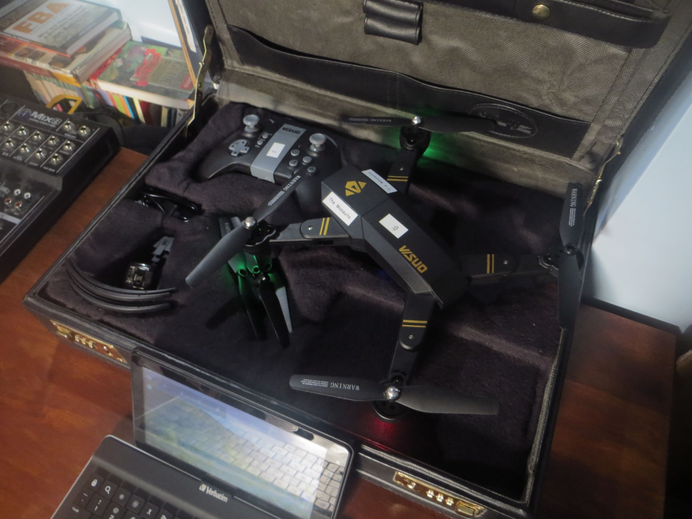 Drone Carry Case Using Old Cardboard : 11 Steps - Instructables