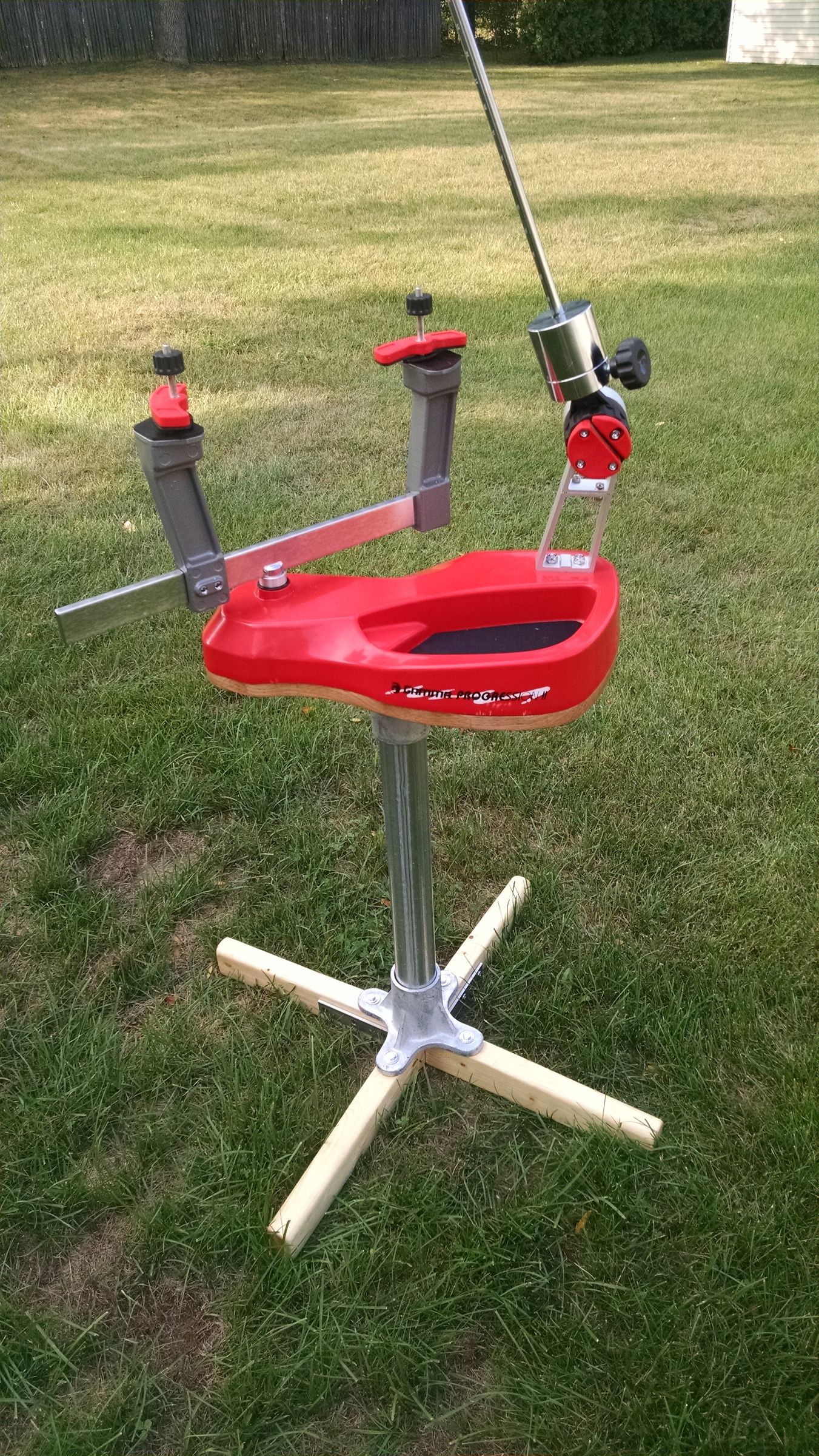 Gamma Progression 200 Racquet Stringer Stand : 4 Steps (with Pictures ...