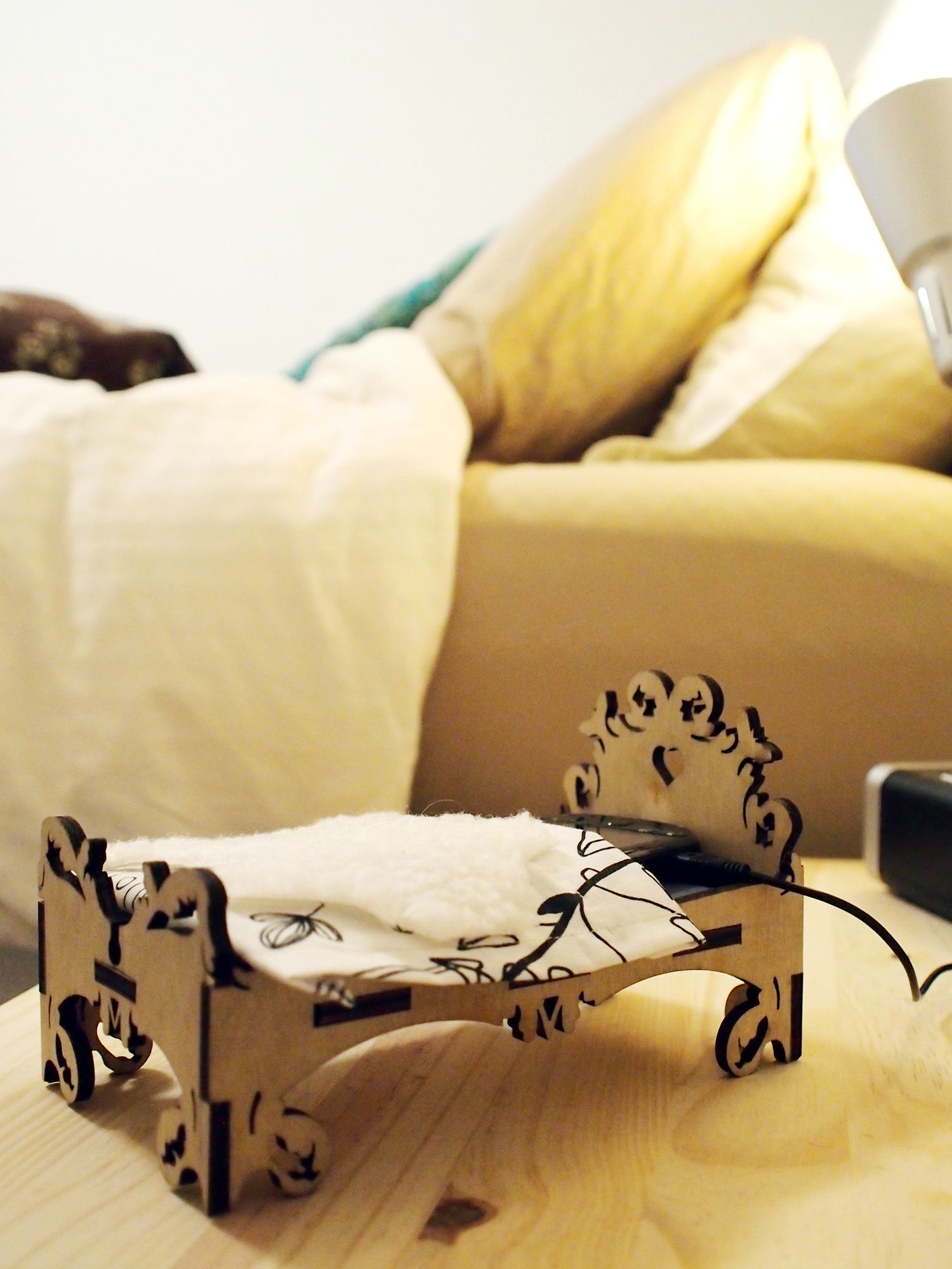Phone Bed : 6 Steps (with Pictures) - Instructables