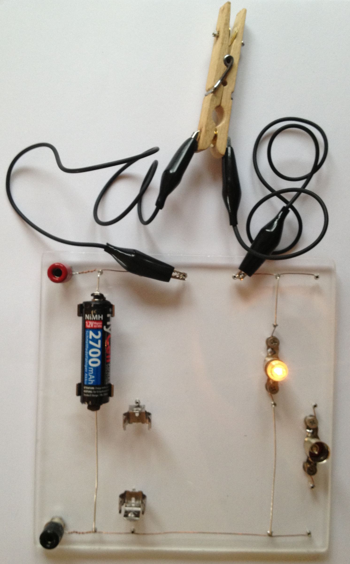 Introduction to Electricity : 8 Steps (with Pictures) - Instructables
