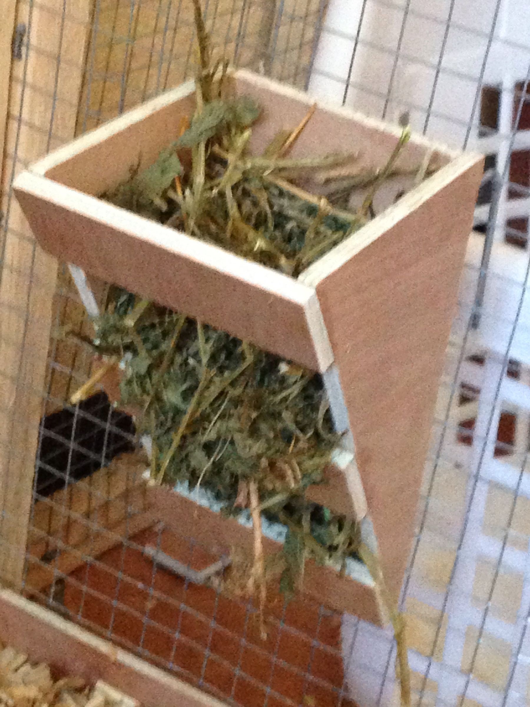 DIY Hay Rack for Little Pets : 6 Steps (with Pictures) - Instructables