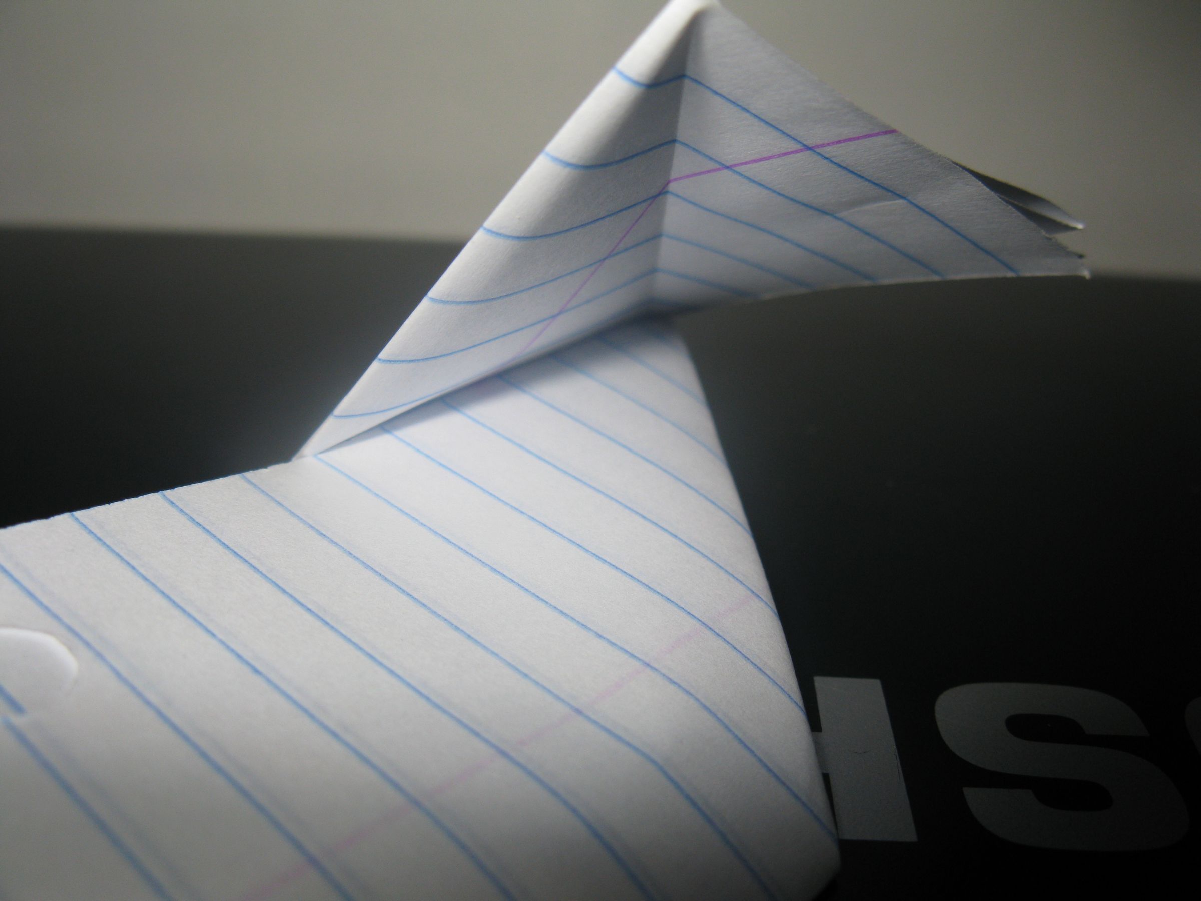 Easy Paper Ipod / IPhone Stand : 7 Steps - Instructables