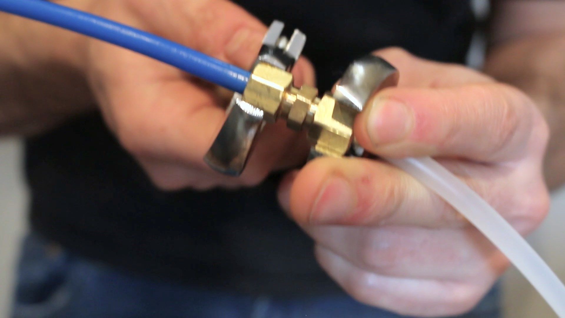 How to Connect a Water Line to Your Refrigerator : 7 Steps (with ...