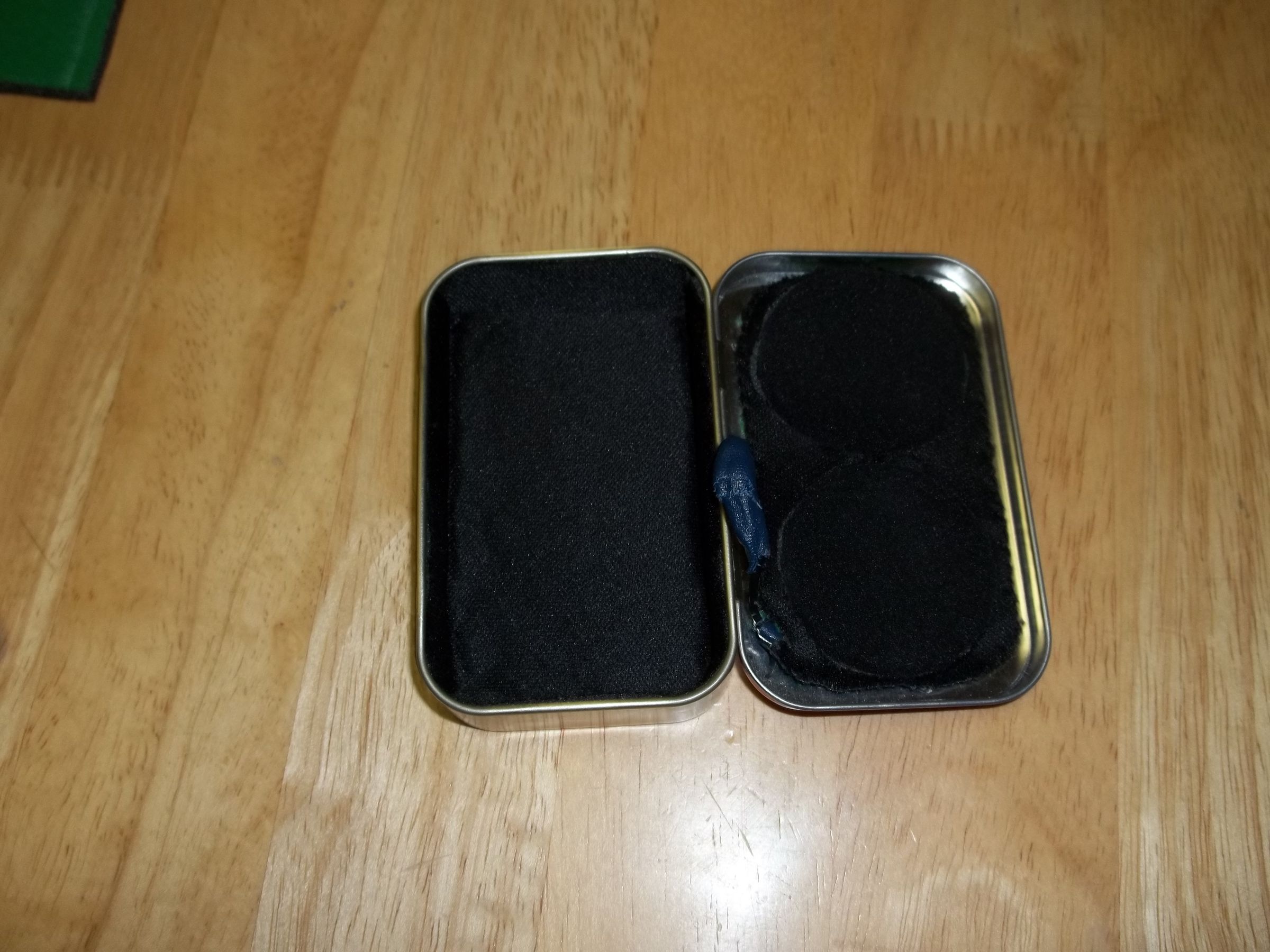 Altoid Ipod Speaker Case : 7 Steps - Instructables