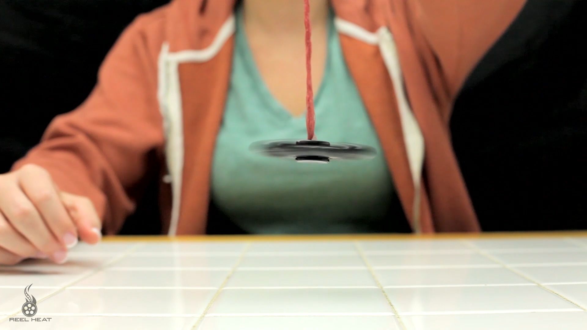 AWESOME FIDGET SPINNER INERTIA TRICKS : 5 Steps (with Pictures ...