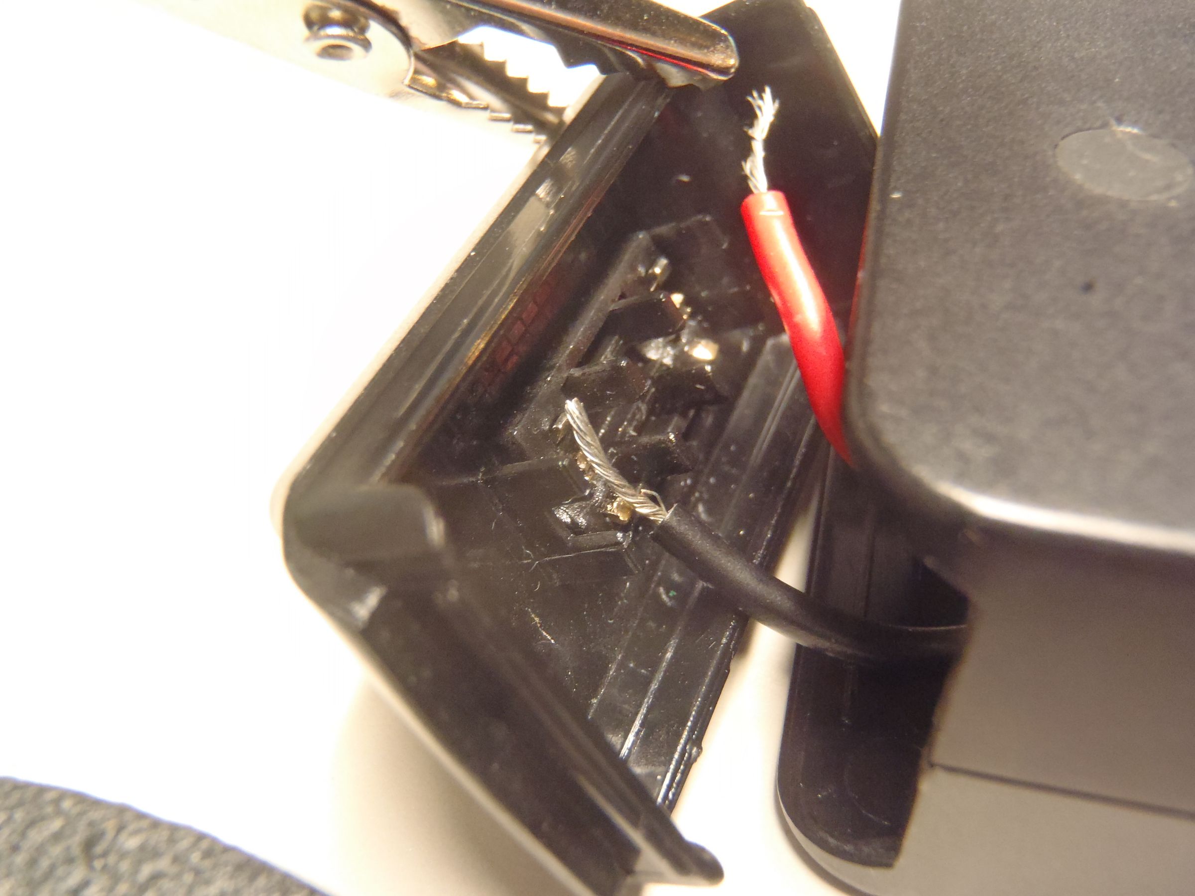 How to Fix a Power Adapter : 6 Steps (with Pictures) - Instructables