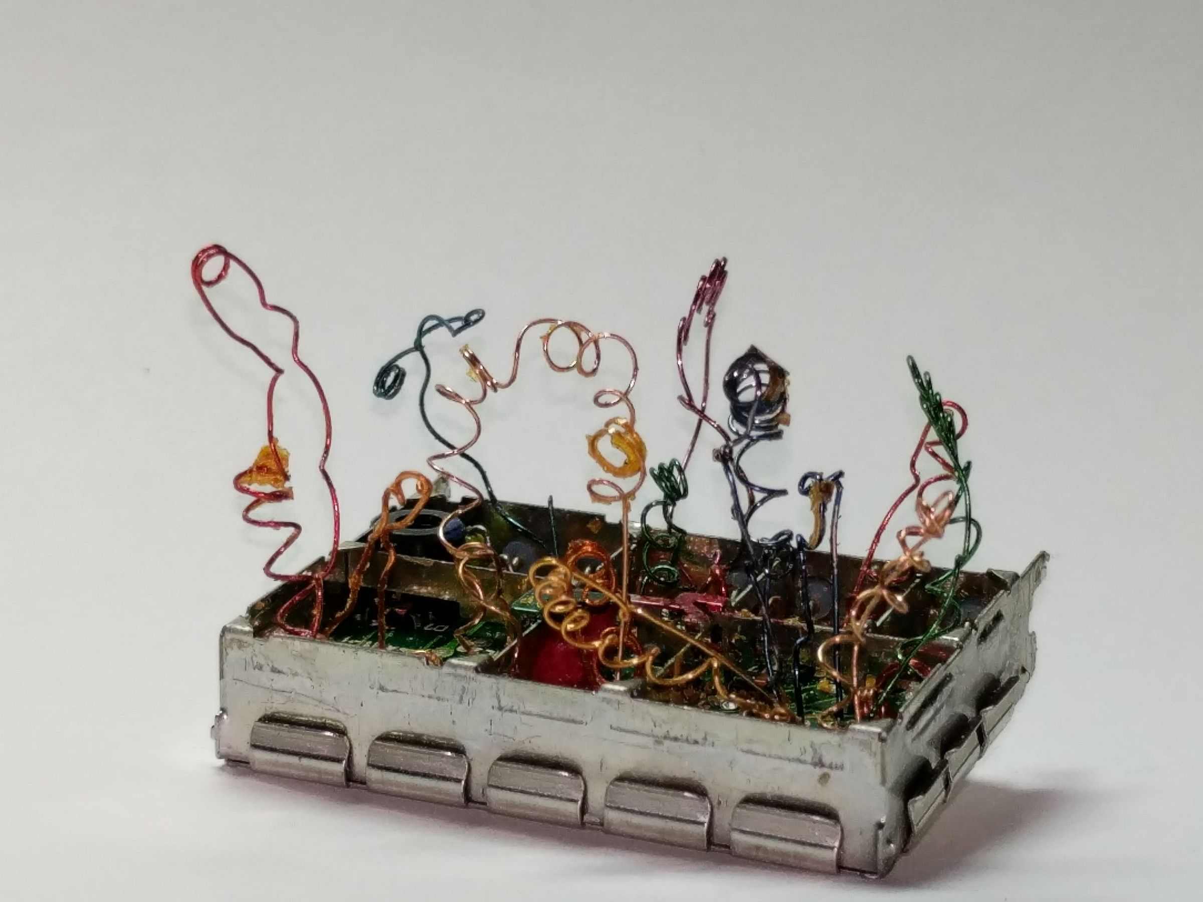 Amazing Modern Art From Broken Electronics : 7 Steps (with Pictures ...