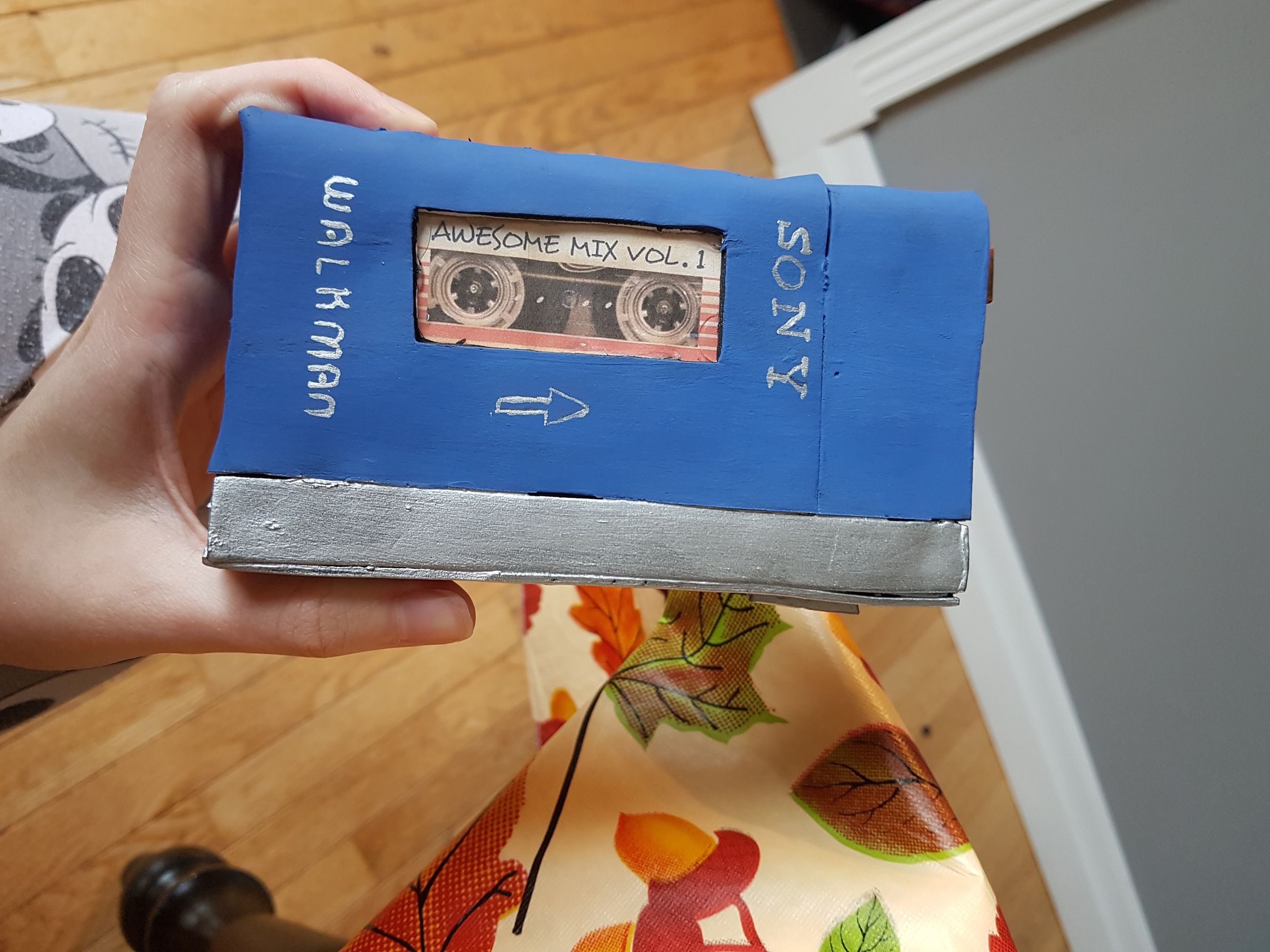 Star Lords Walkman : 7 Steps - Instructables