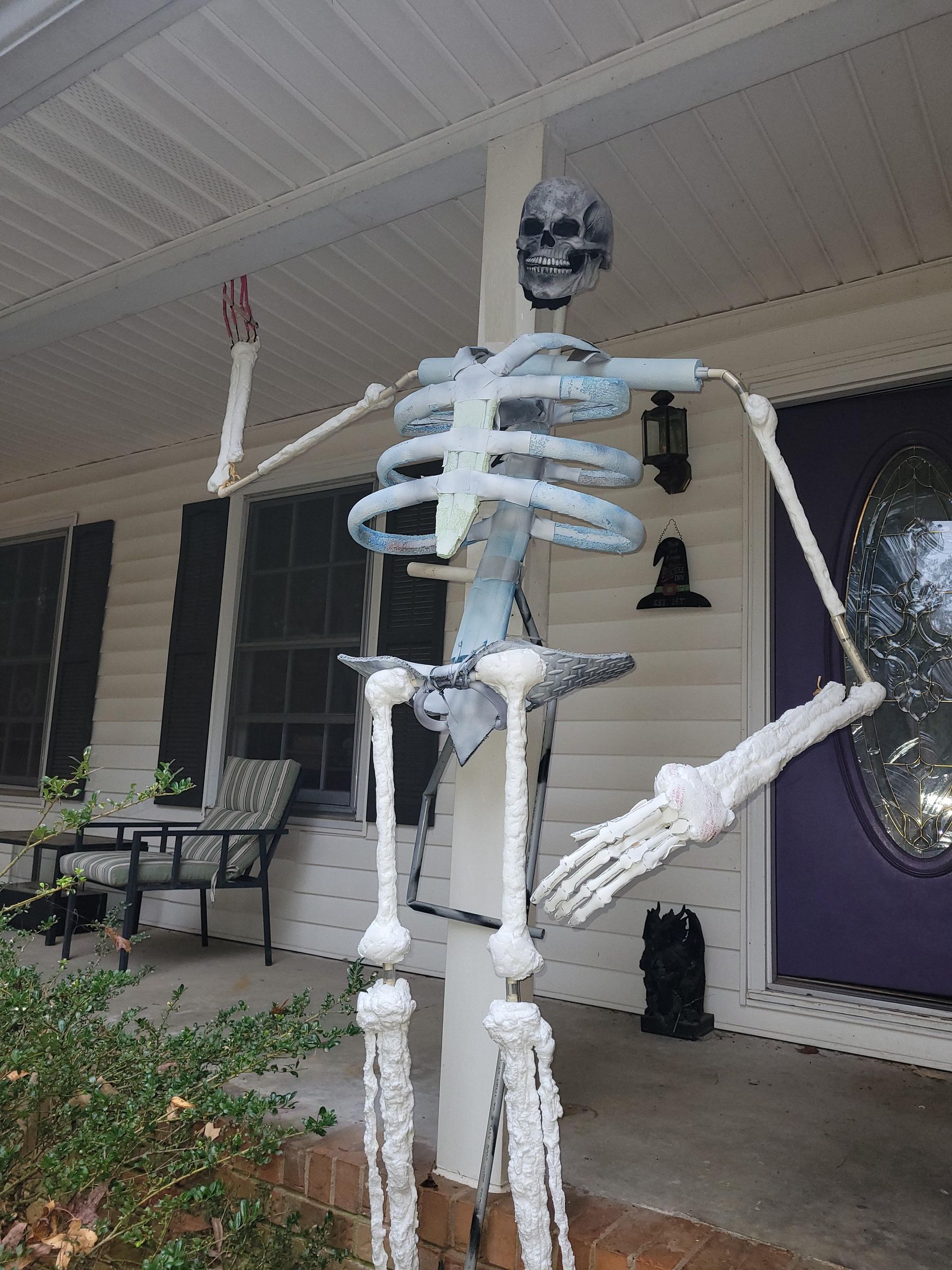 8 Foot Tall Skeleton From PVC, Pool Noodles, and Spray Foam : 8 Steps ...