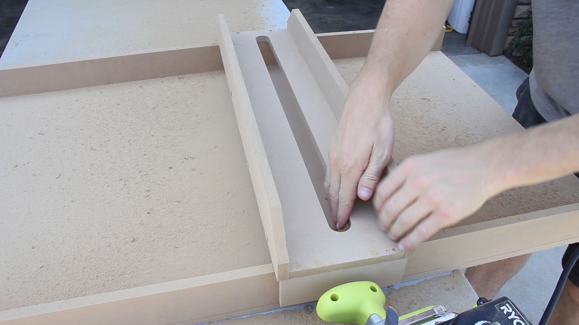 How to Make a $20 Router Sled : 13 Steps (with Pictures) - Instructables