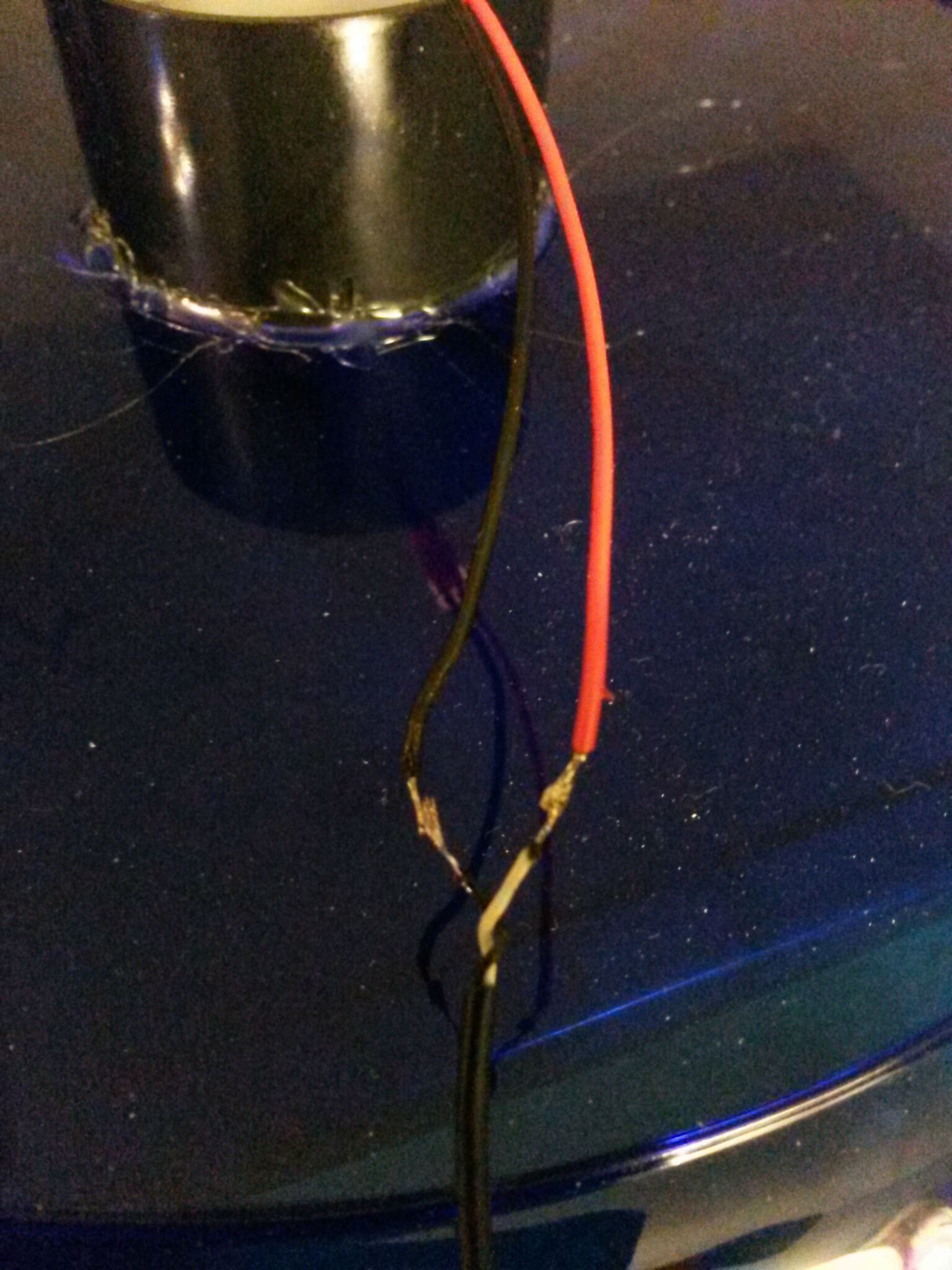 Basic Hovercraft : 4 Steps - Instructables