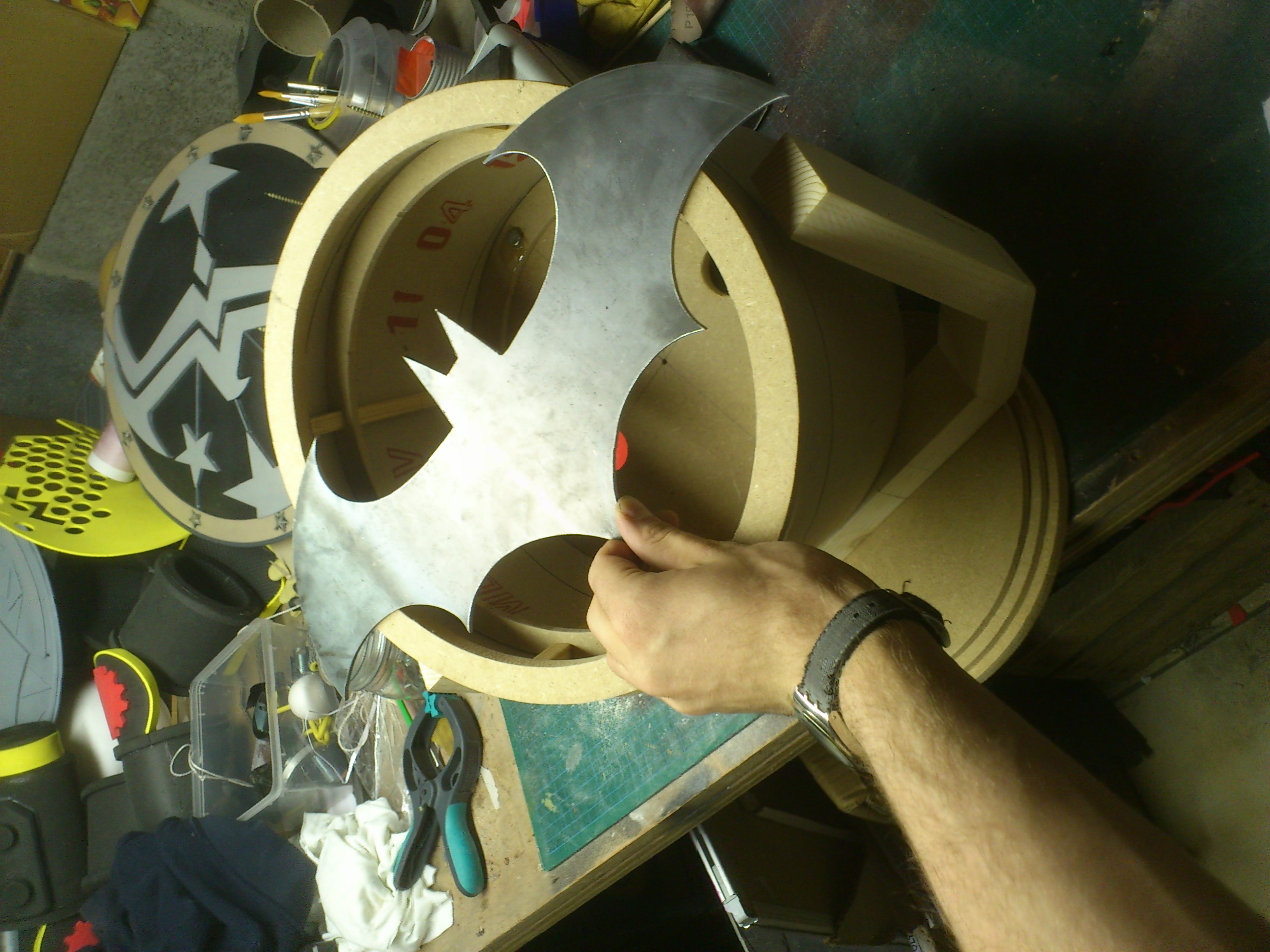 How to Make a BAT-signal : 8 Steps (with Pictures) - Instructables