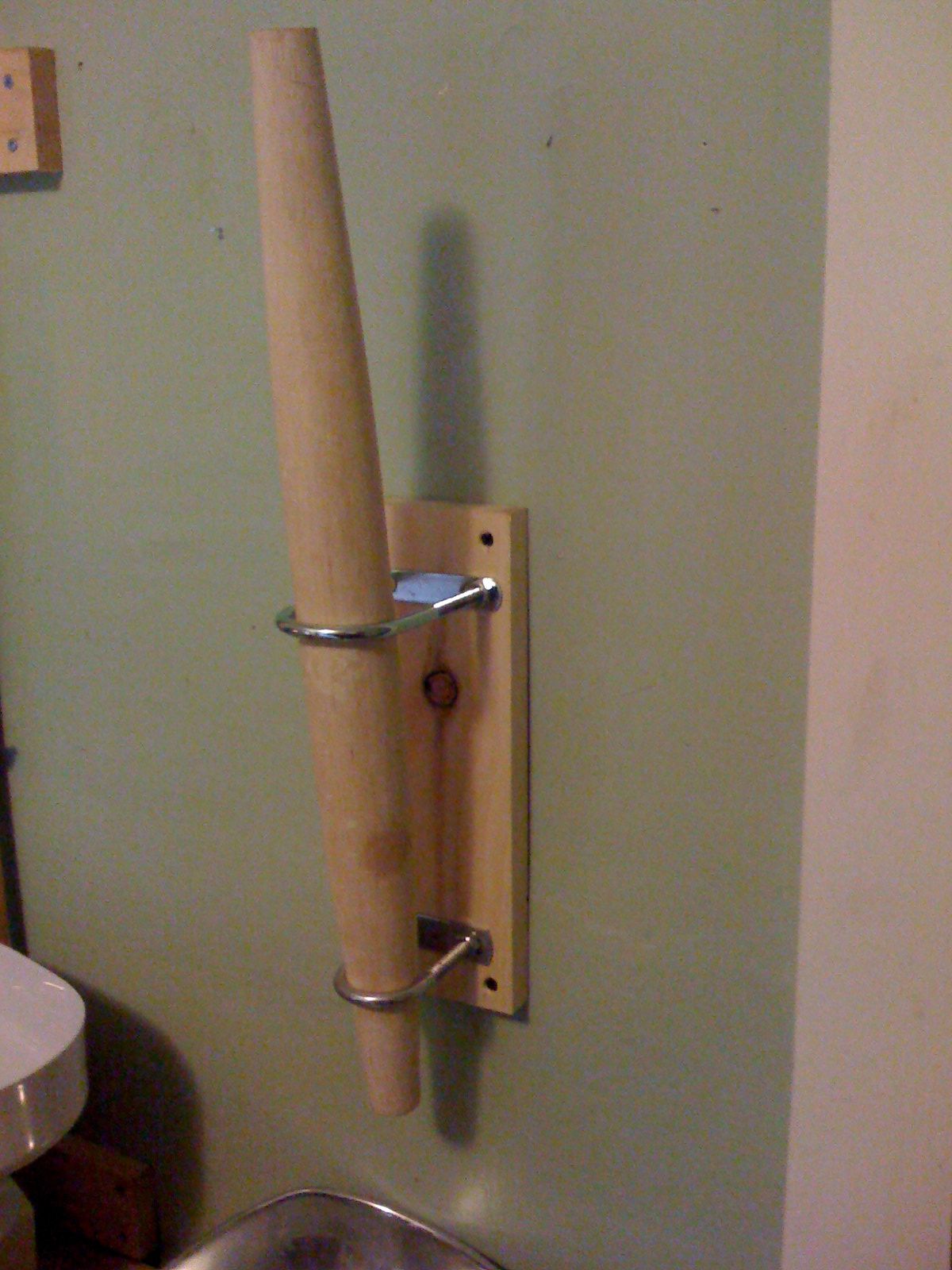 Rolling Pin Rack : 4 Steps - Instructables