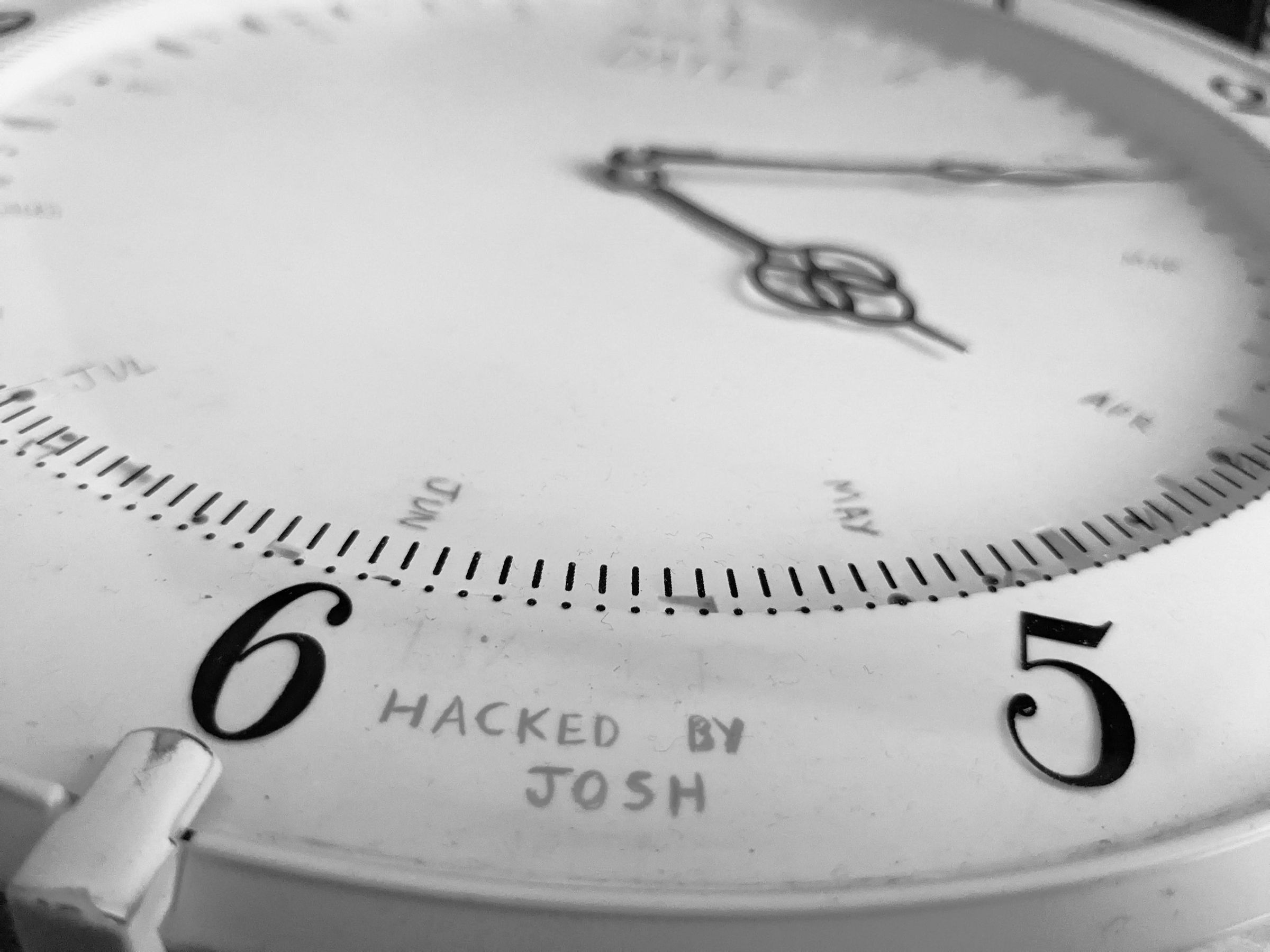 Hack Analog Clock to Show DATE Not Time : 5 Steps - Instructables