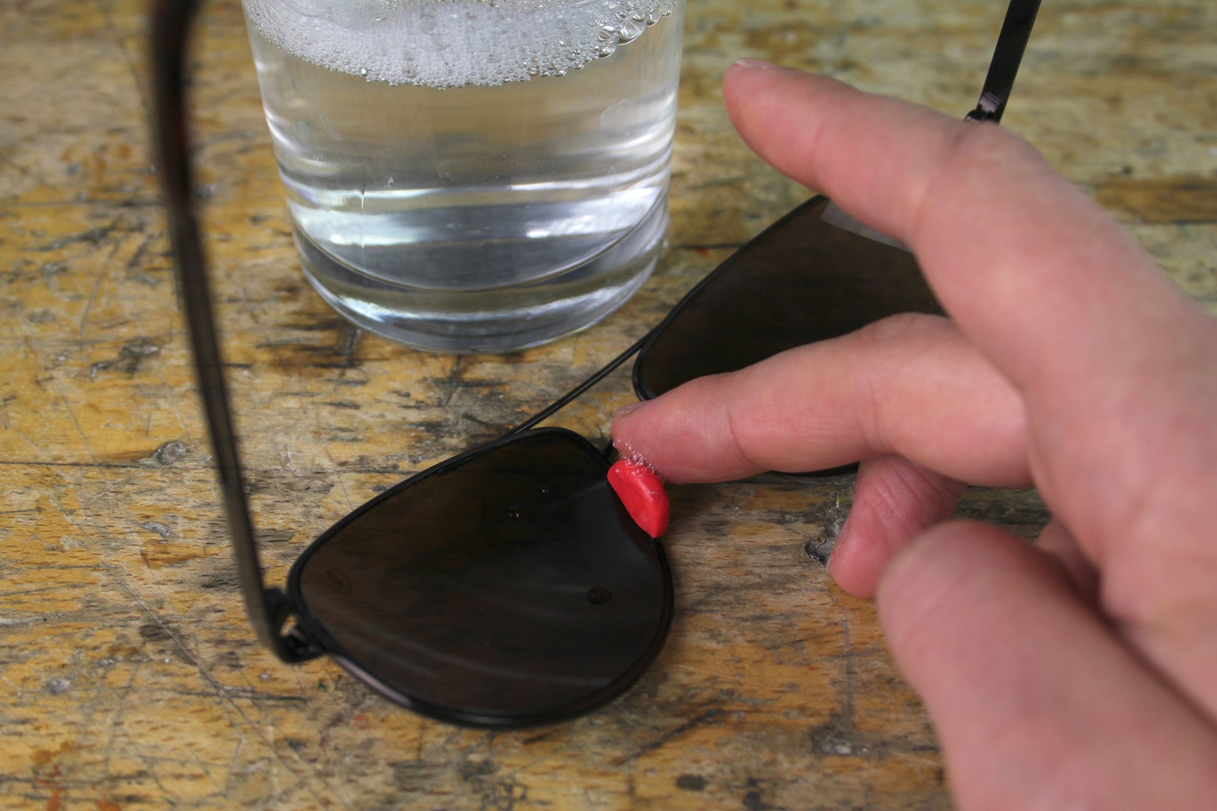 How to Replace the Missing Pads on Your Glasses : 4 Steps - Instructables