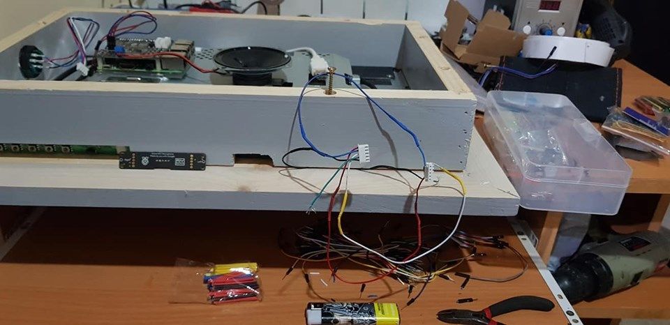 Living Portrait Scare for Halloween Using a Raspberry Pi, PIR and ...