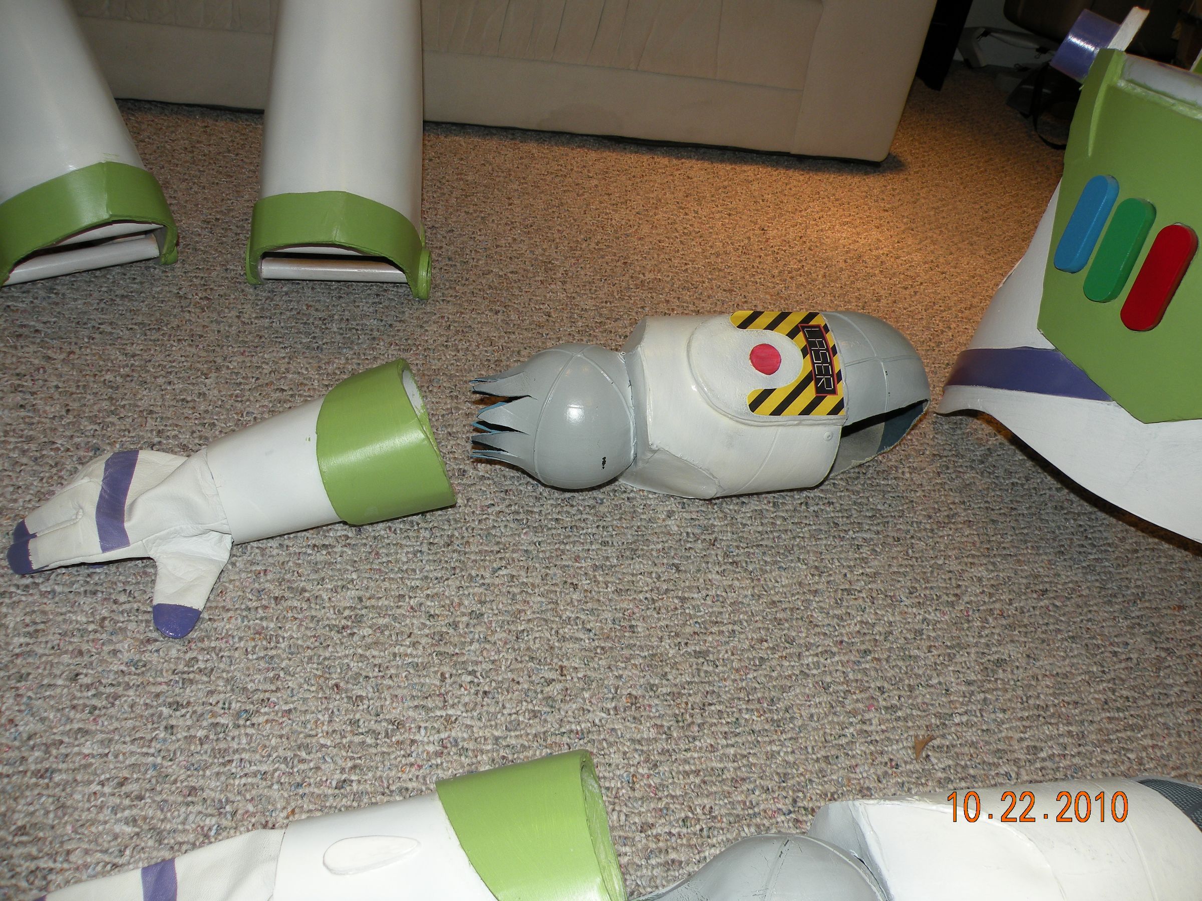 Buzz Lightyear Costume : 10 Steps - Instructables