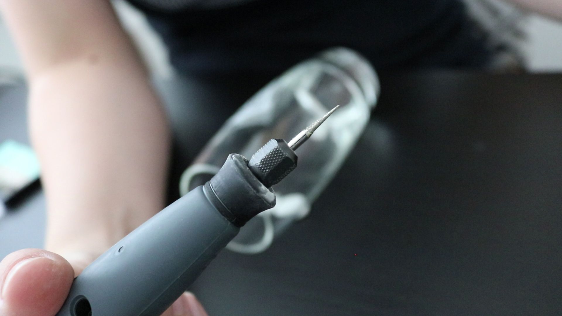 Engraving Glass With a Dremel : 4 Steps (with Pictures) - Instructables