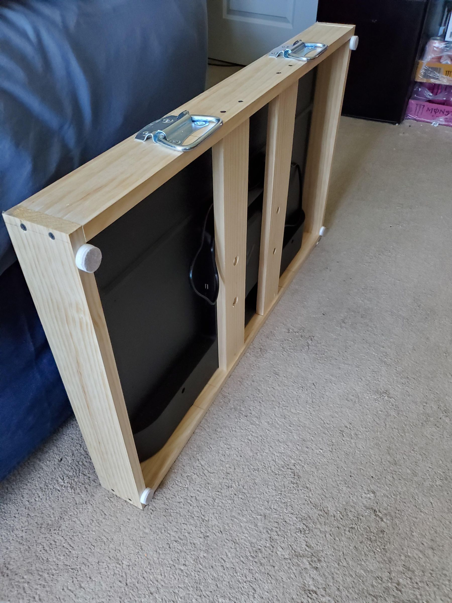 Dnd TV Display Case : 8 Steps - Instructables