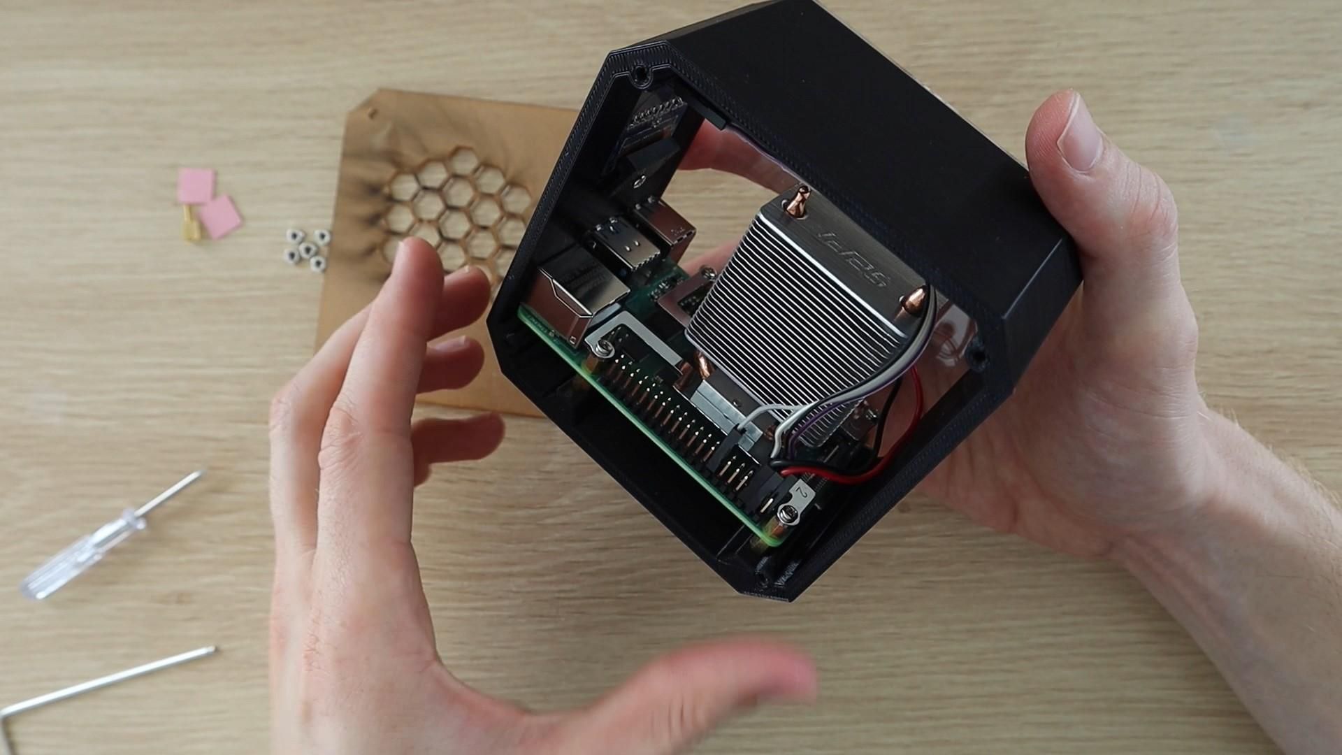 DIY Raspberry Pi Desktop Case With Stats Display : 9 Steps (with ...