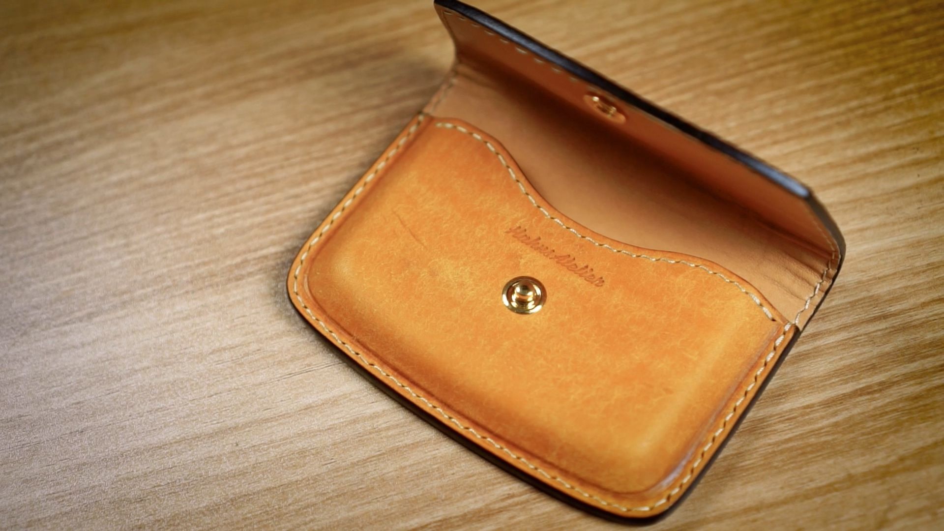 Wet Molded Credit Card Wallet : 14 Steps (with Pictures) - Instructables