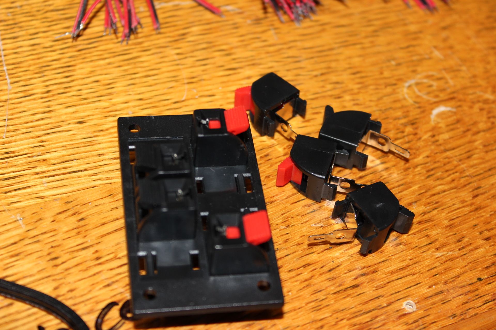 Simple Plug and Play LED Lighting : 12 Steps (with Pictures ...