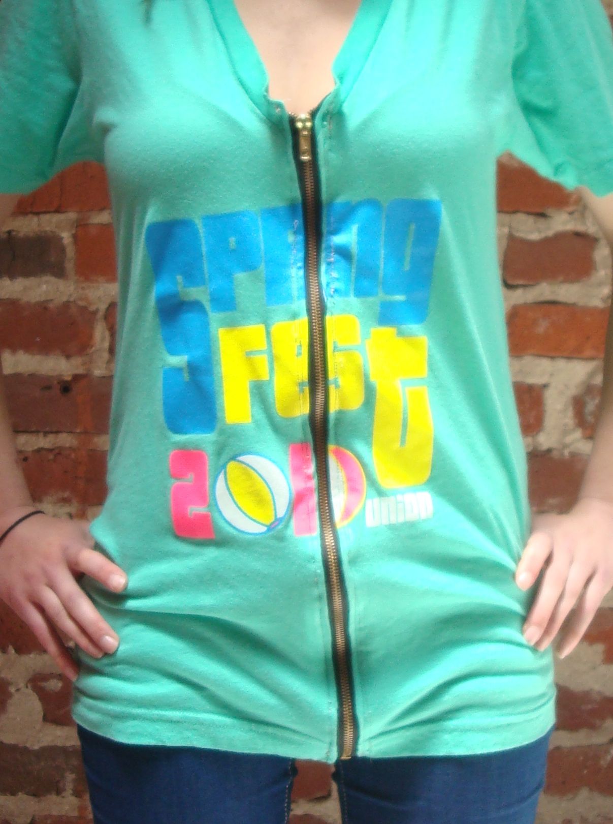 Trendy Zipper Shirt : 5 Steps (with Pictures) - Instructables