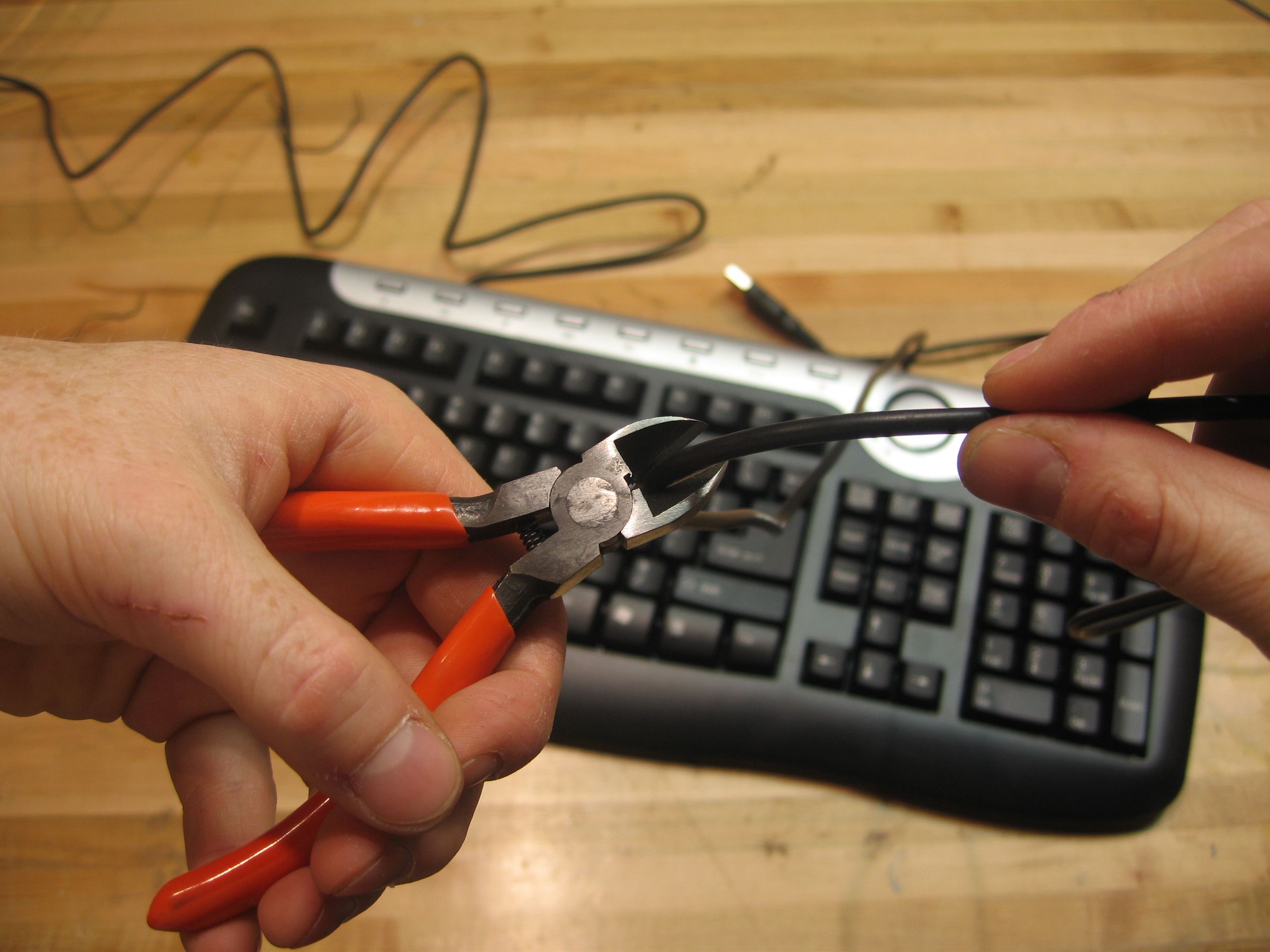 DOUBLE KEYBOARD : 7 Steps - Instructables