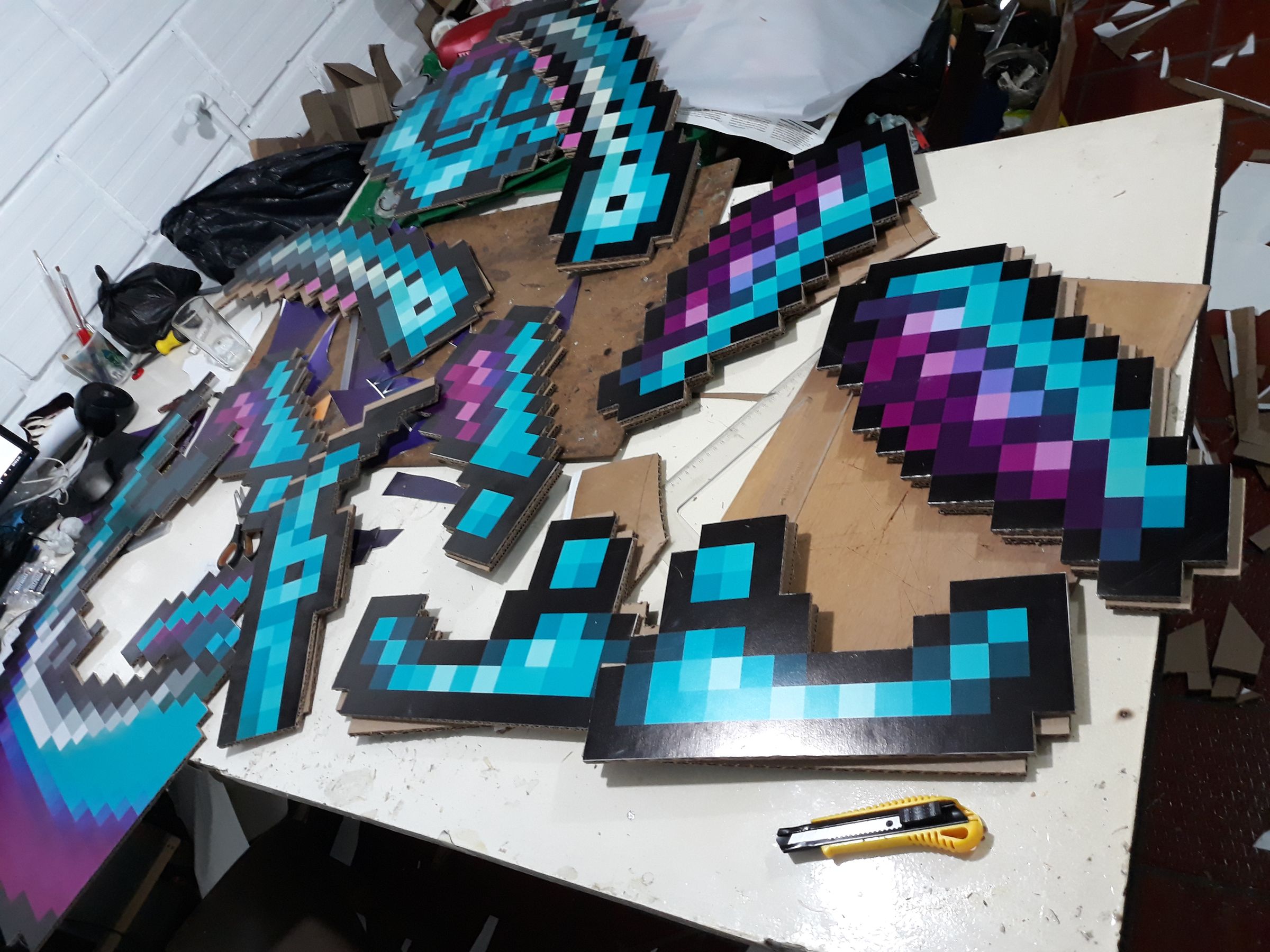How to Make a 8-BIT SHARK BEAST Cardboard Costume : 15 Steps ...