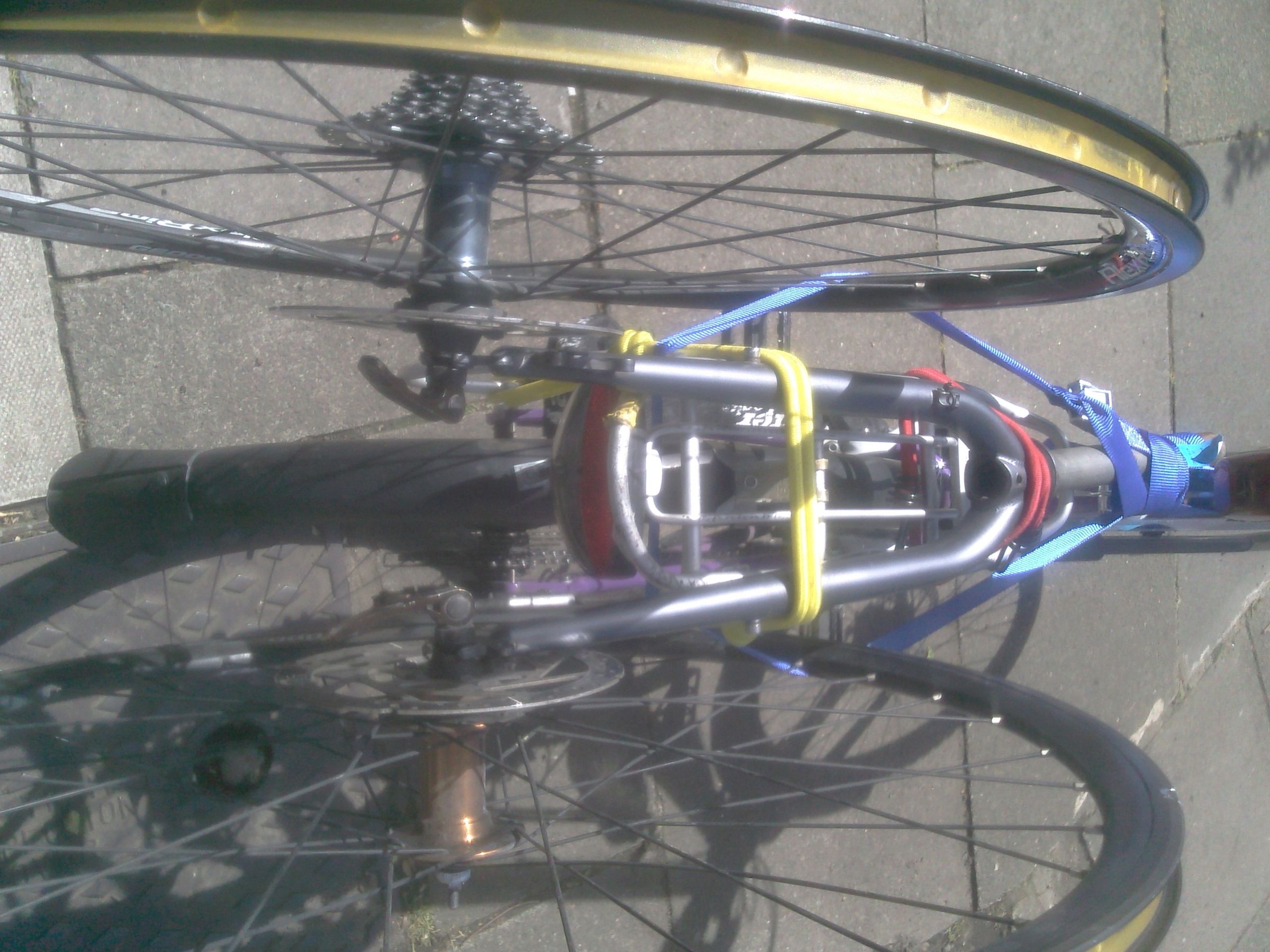 Just an Idea to Transport a Wheelset in Your Bike - Instructables