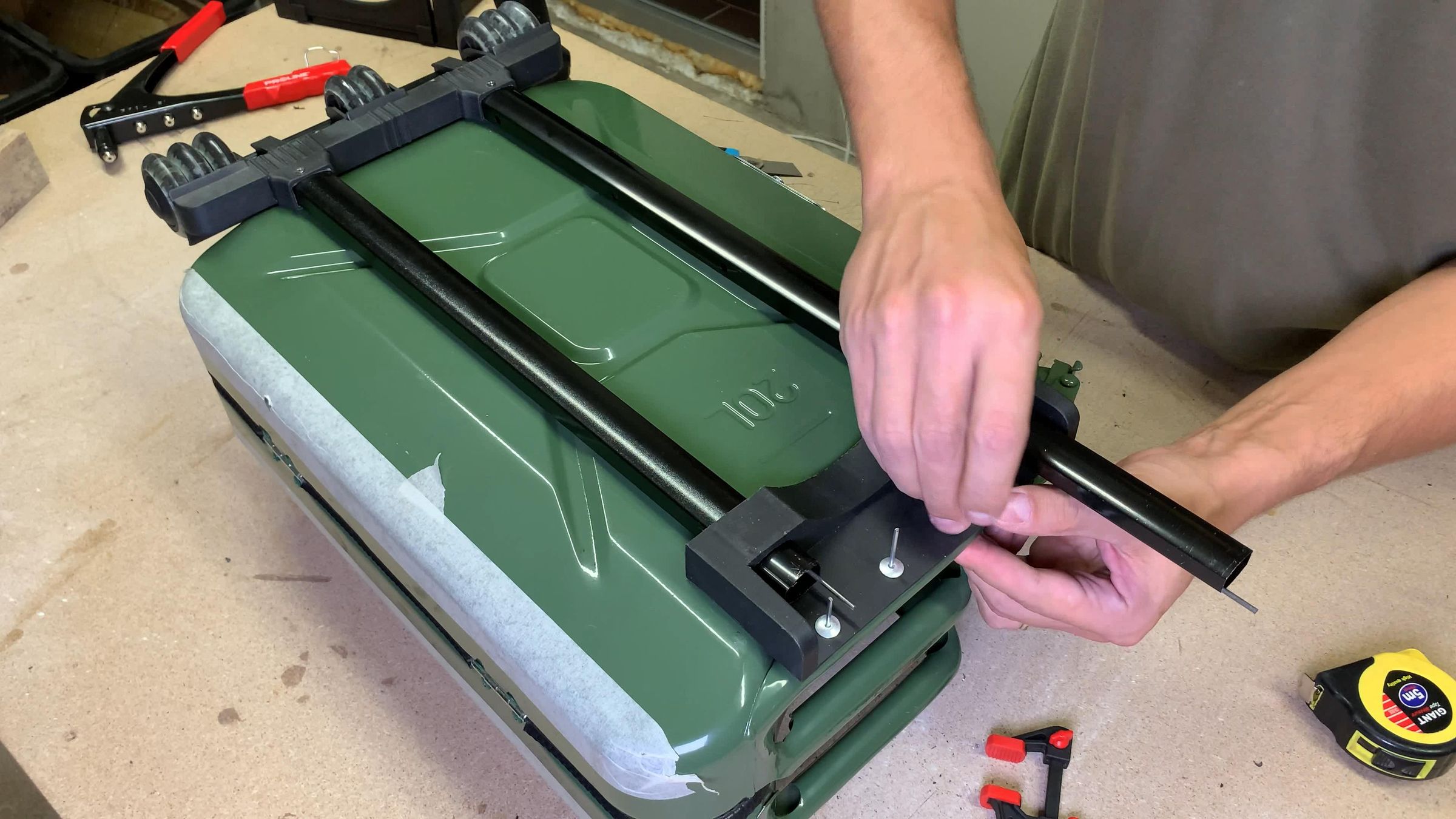 A Suitcase From Jerry Can : 16 Steps (with Pictures) - Instructables